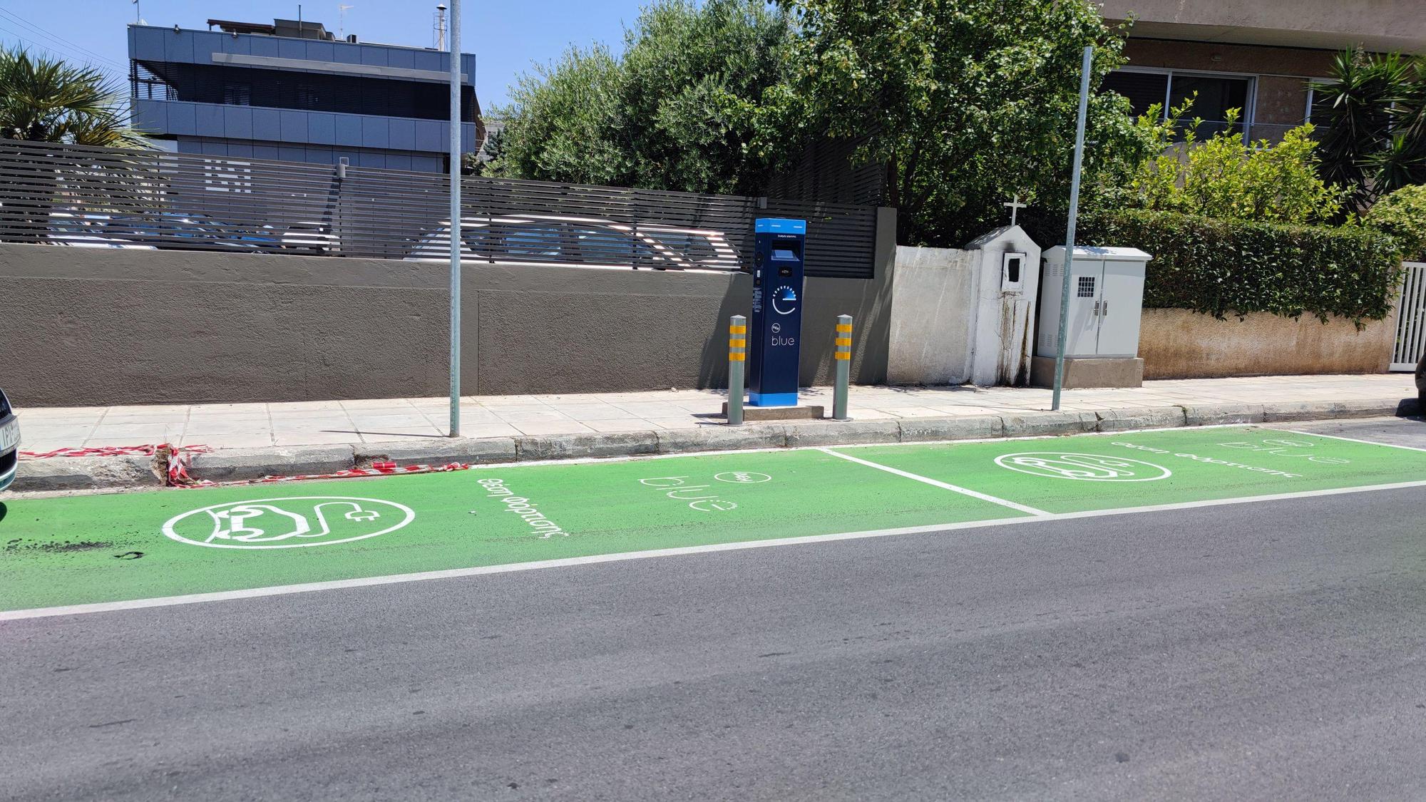 Dei Blue | Ελευθερίας 4, Βούλα 166 73, Ελλάδα | EV Station
