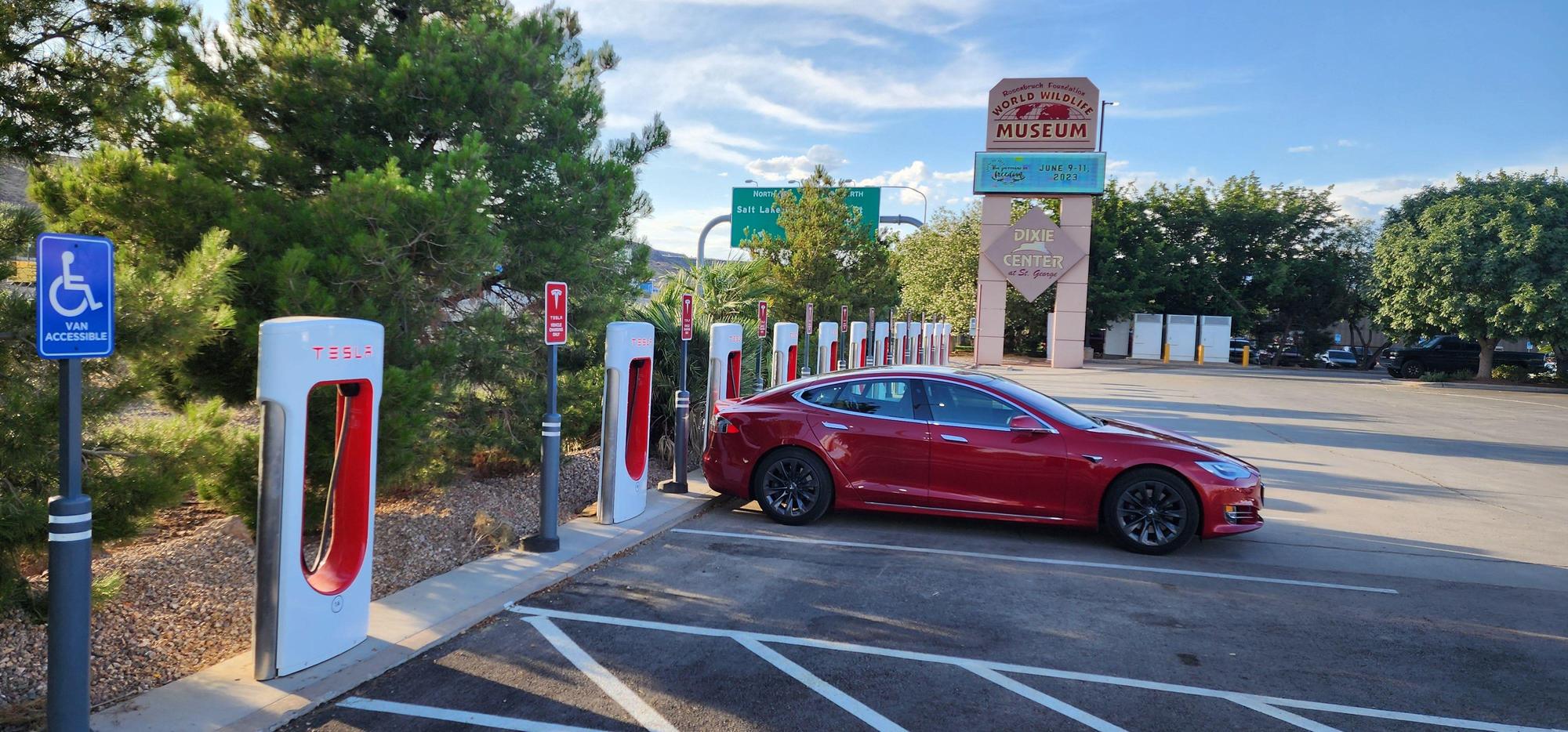 Dixie Convention Center - West Lot | St. George, UT | EV Station
