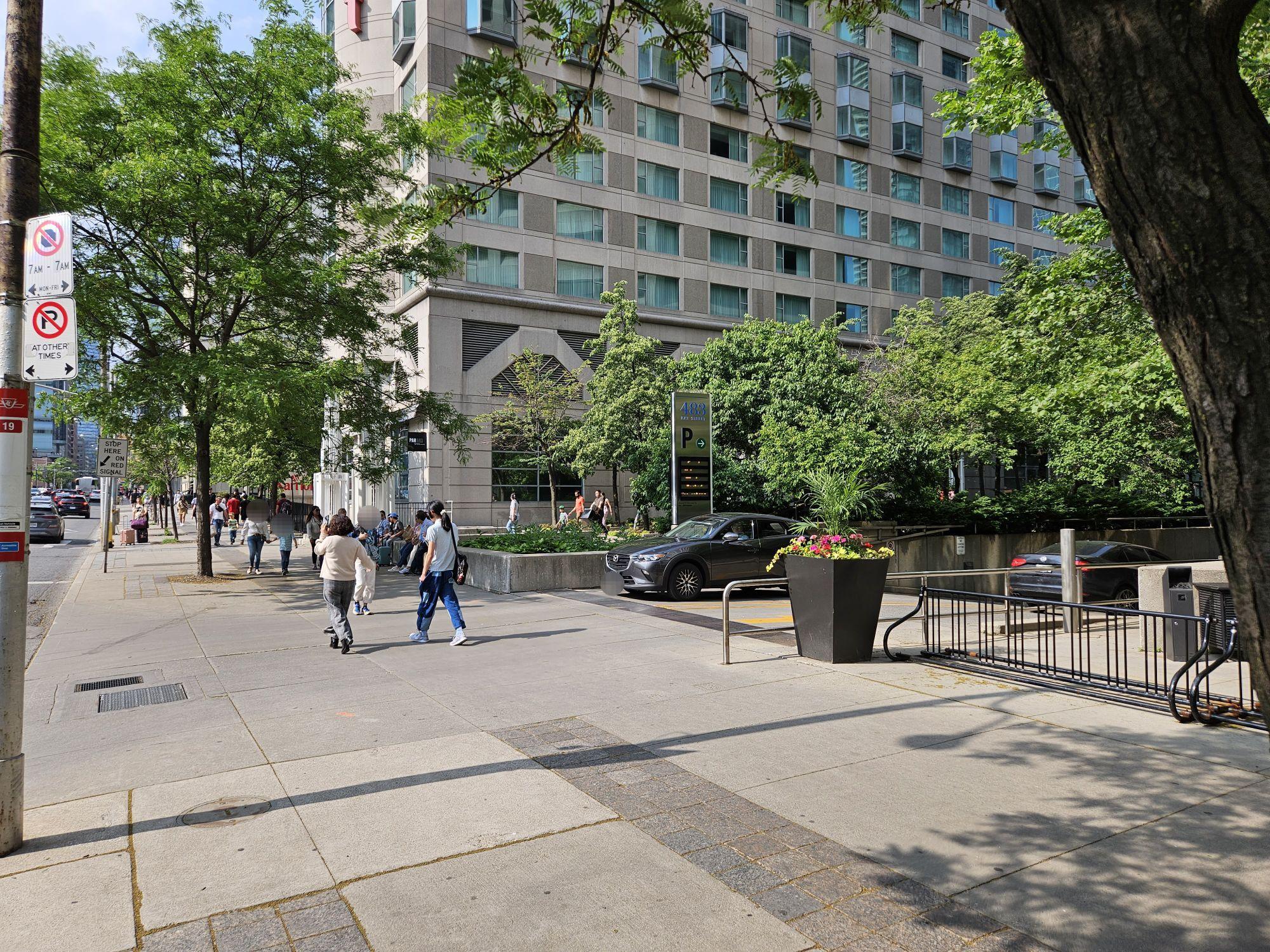 Northam Toronto Office - Impark Lot 235 | Toronto, ON | EV Station