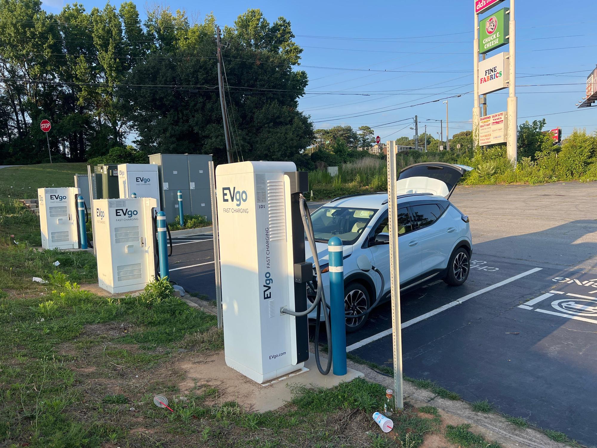 Tara Crossing | Forest Park, GA | EV Station