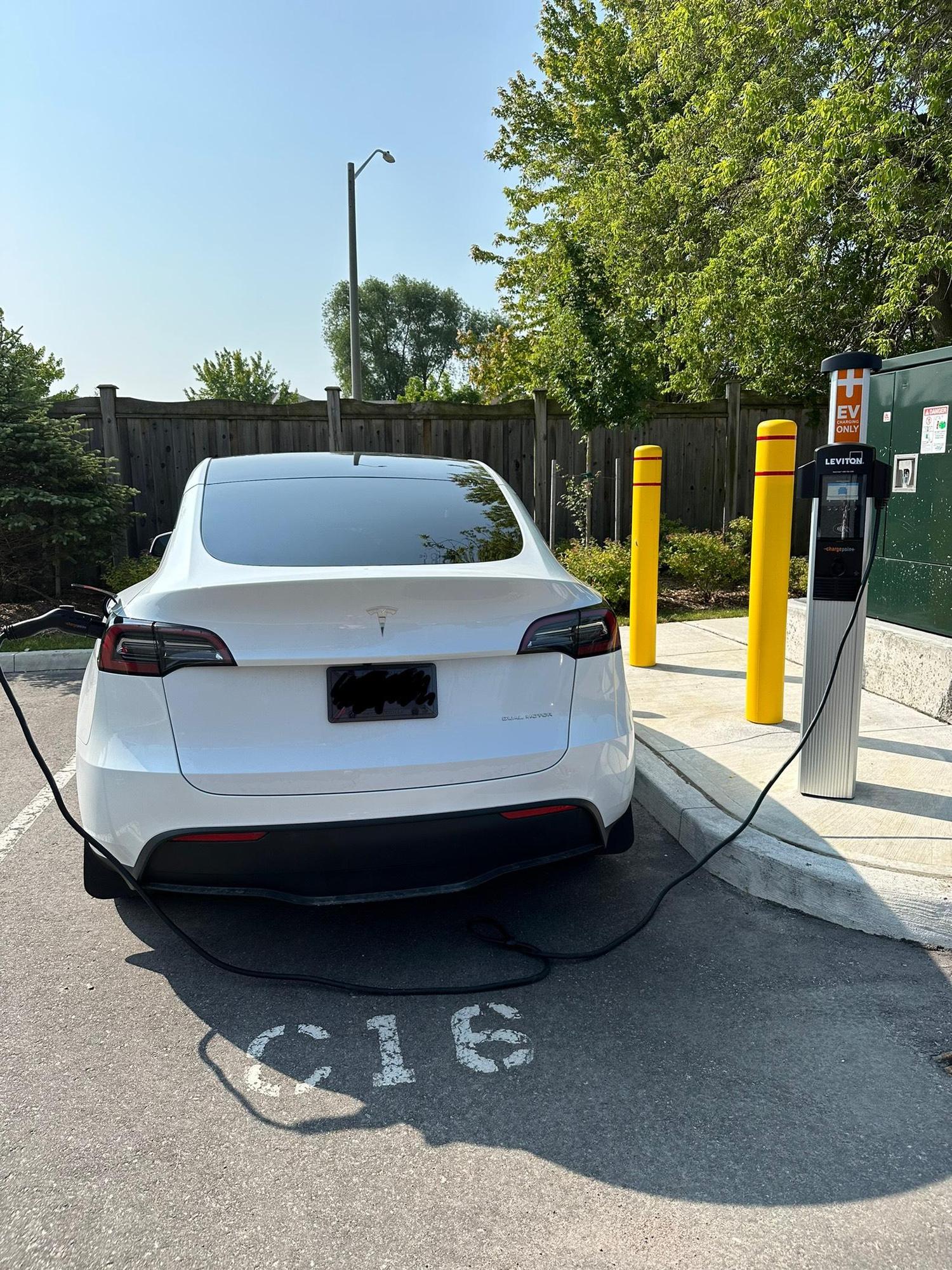 430 Essa | Barrie, ON | EV Station