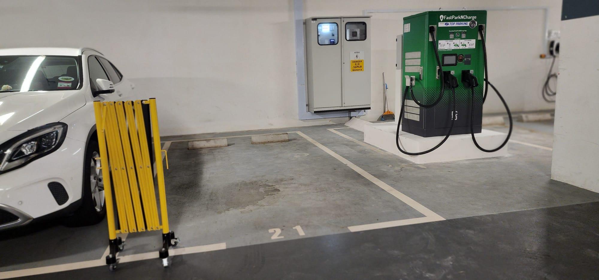 FastParkNCharge: KAP Mall | 9 King Albert Park, Singapore | EV Station