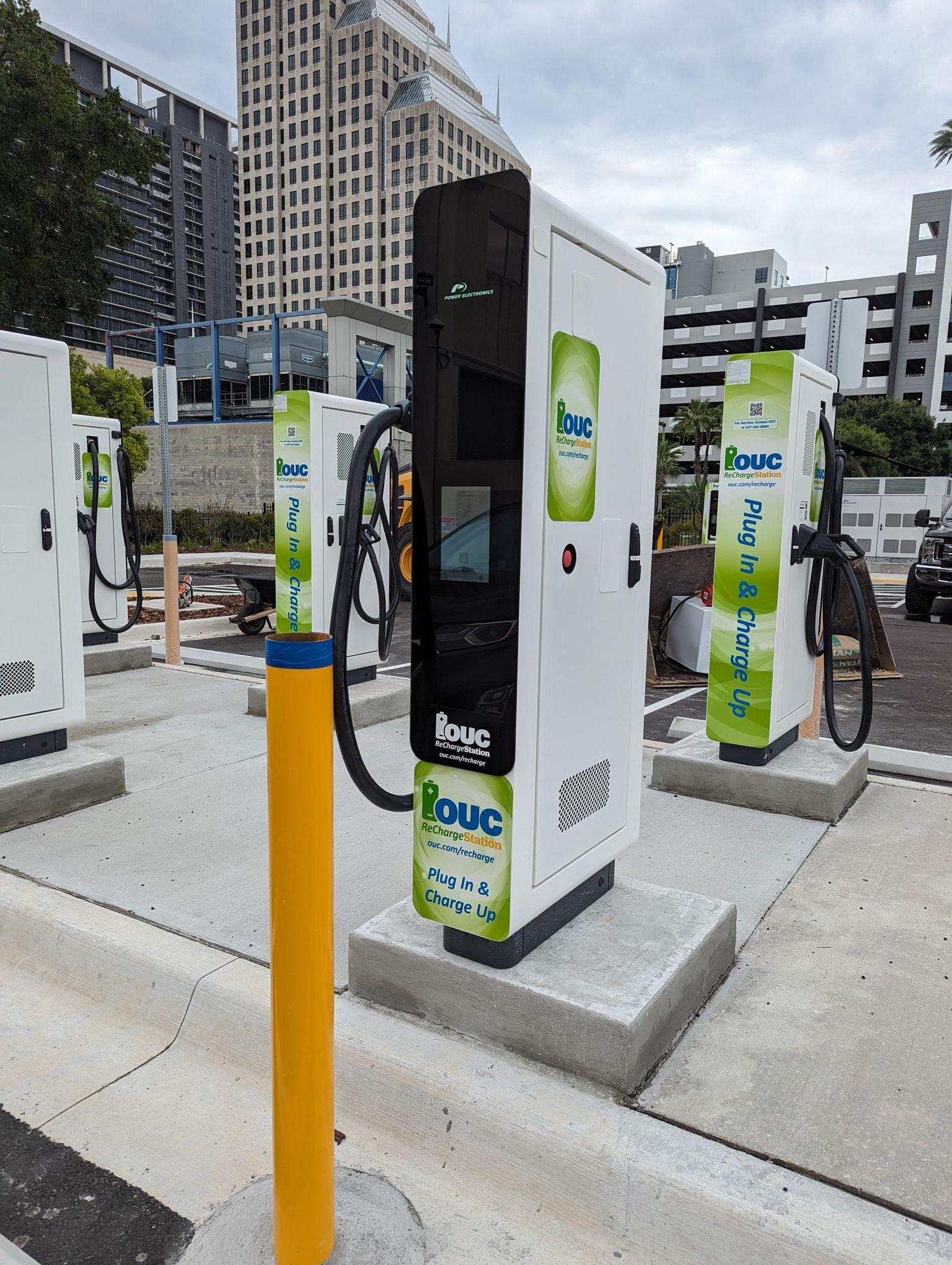 OUC Robinson ReCharge EV Hub | Orlando, FL | EV Station