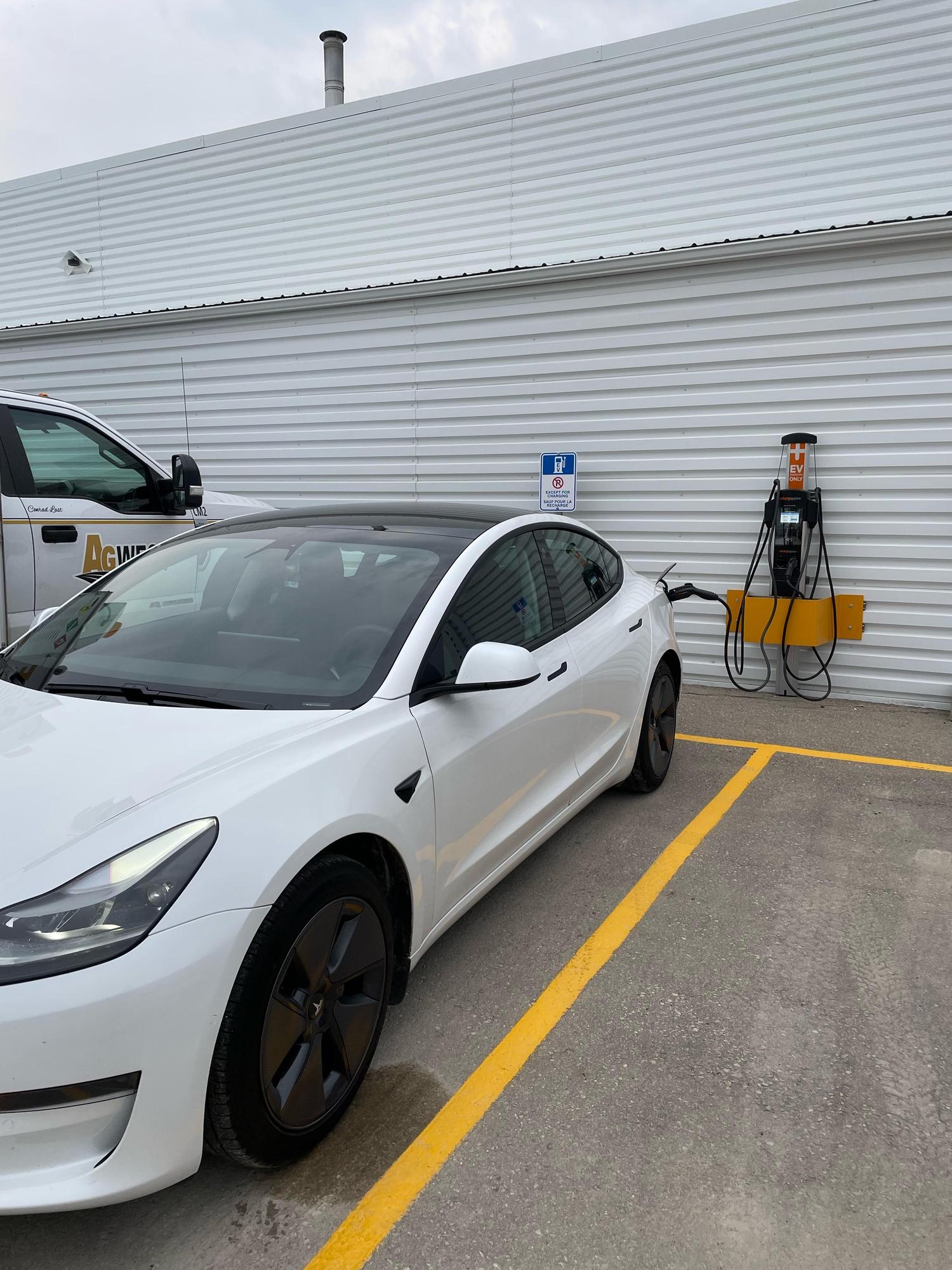 Carman Ford | Carman, MB | EV Station