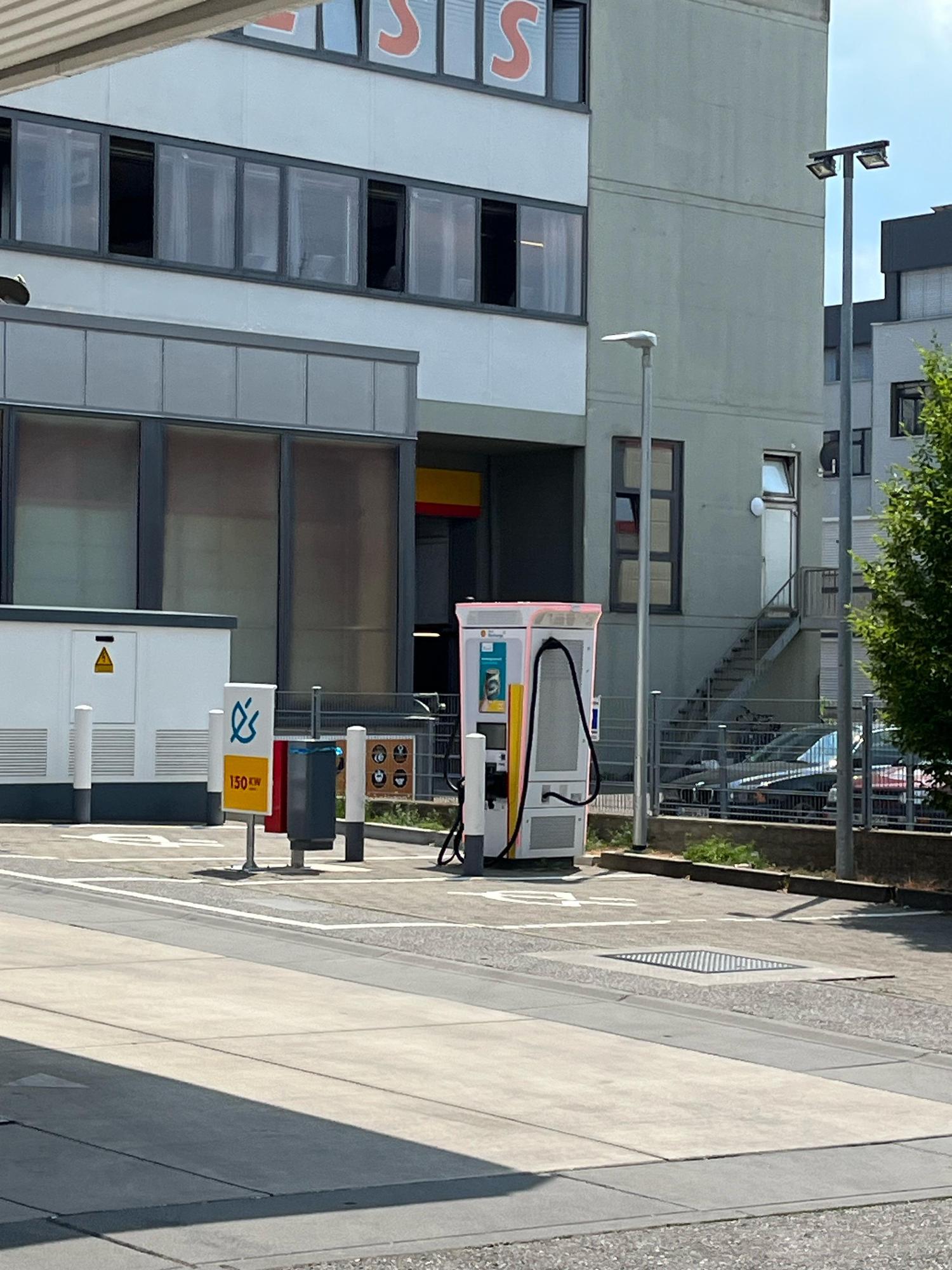 Shell | Stuttgart, BW | EV Station