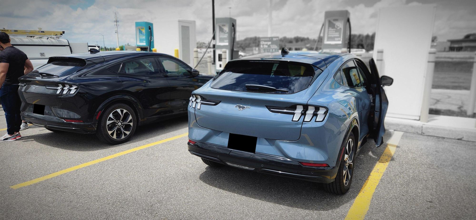 ONroute Cambridge South 401 - Eastbound | Cambridge, ON | EV Station