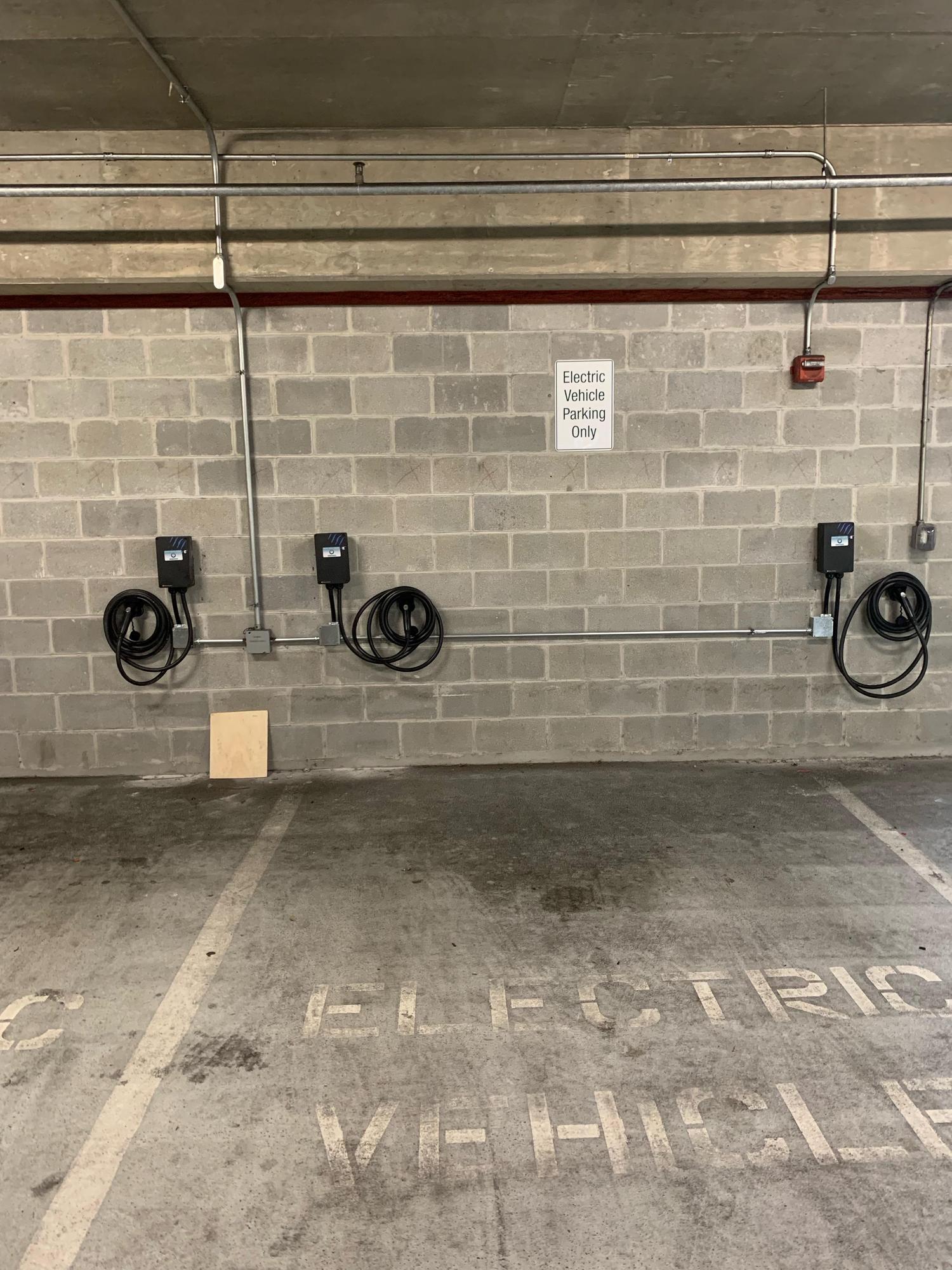 Rotunda Parking Garage - Floor 2 | Baltimore, MD | EV Station