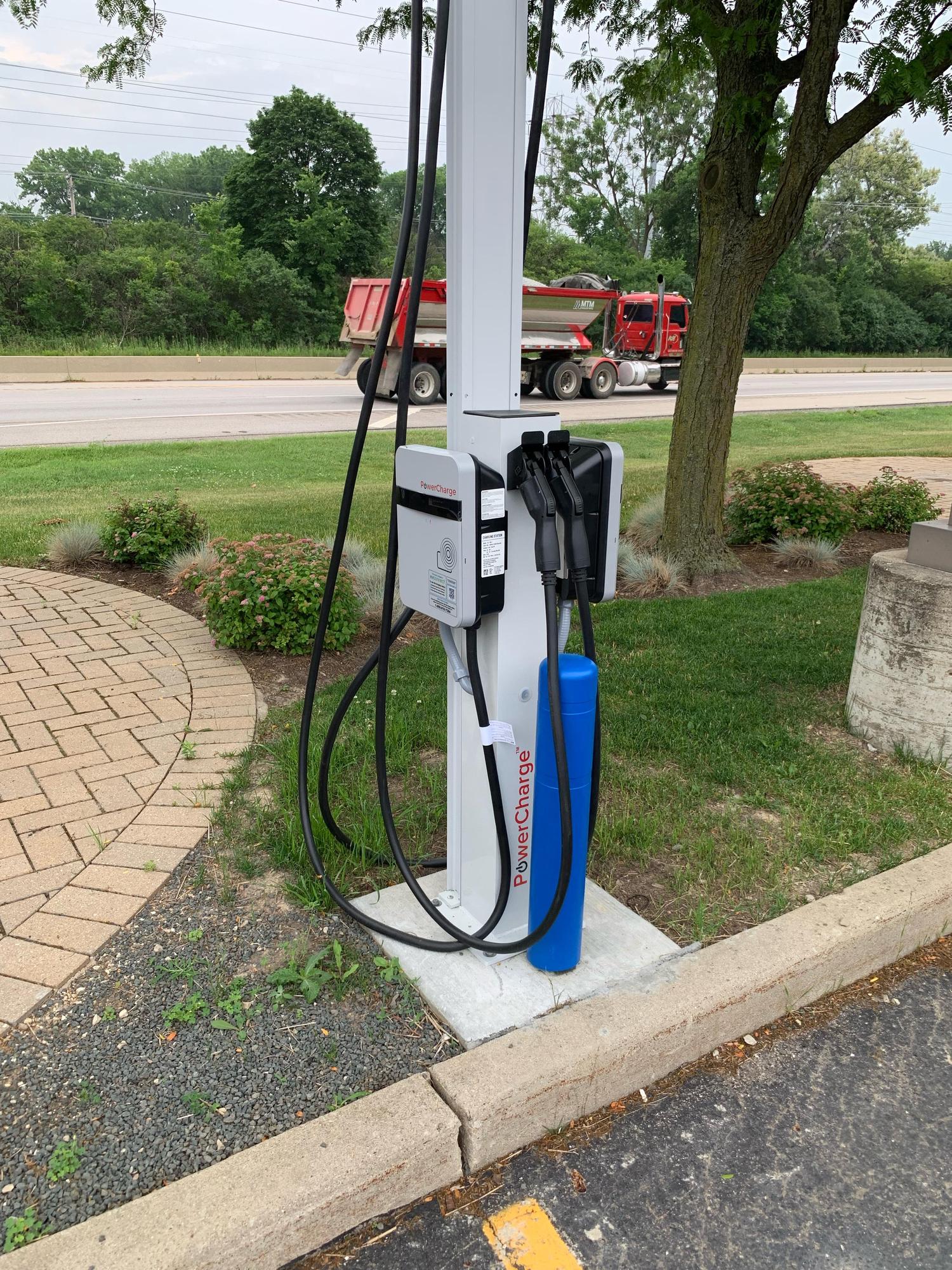The Chevrolet Exchange | Lake Bluff, IL | EV Station