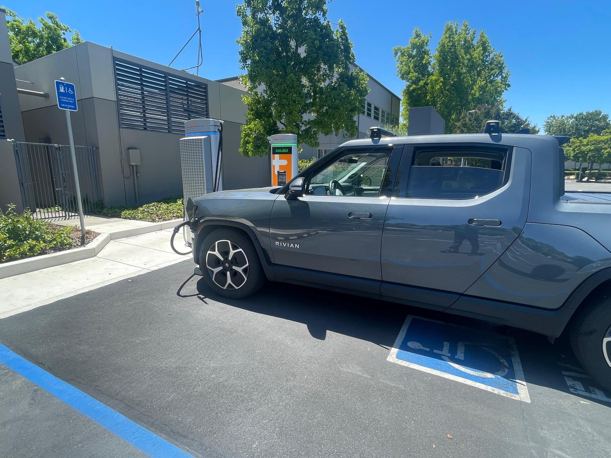 San Ramon Valley Conference Center | San Ramon, CA | EV Station