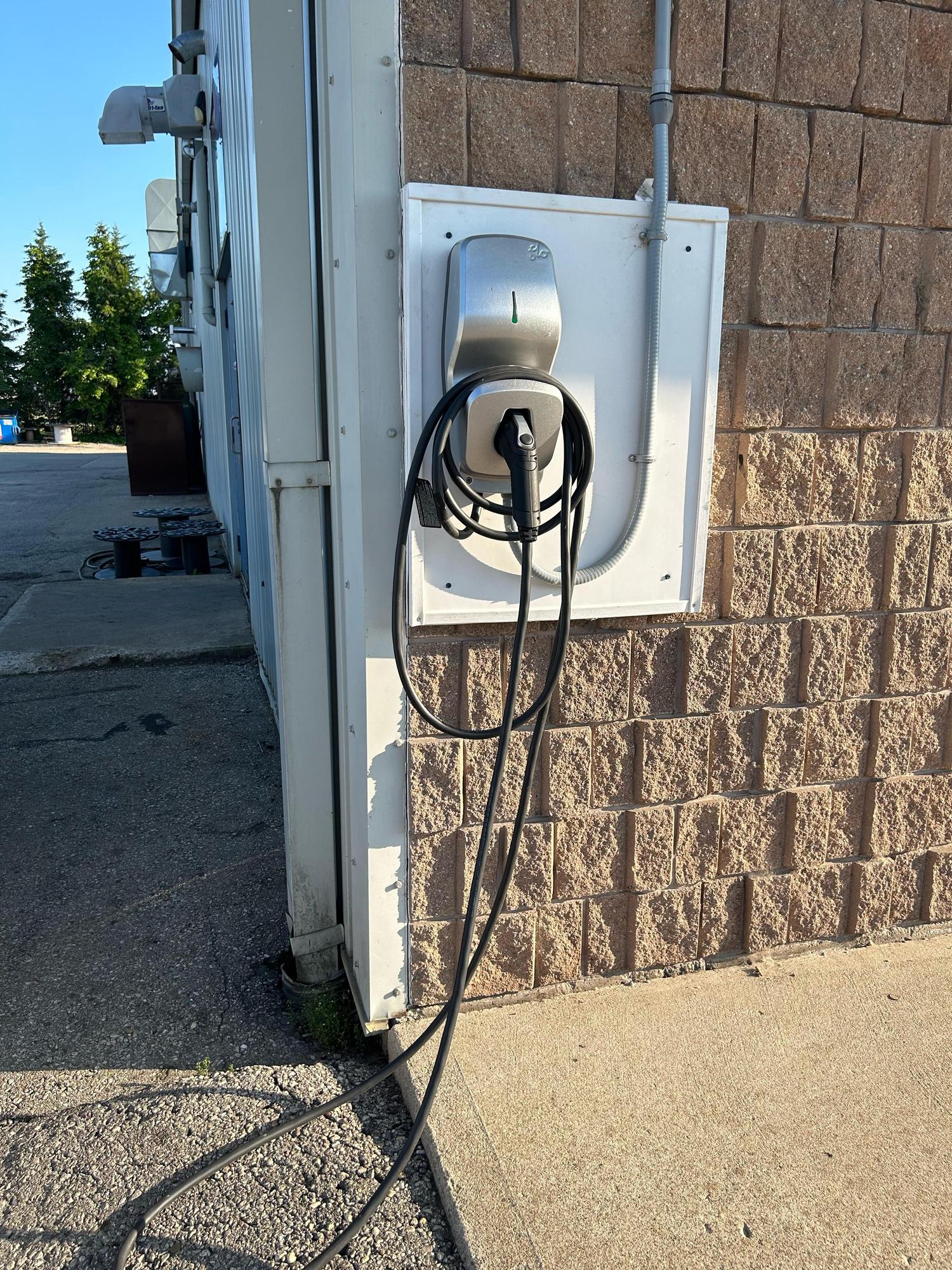 Ideal Supply L2 Charger | Goderich, ON | EV Station