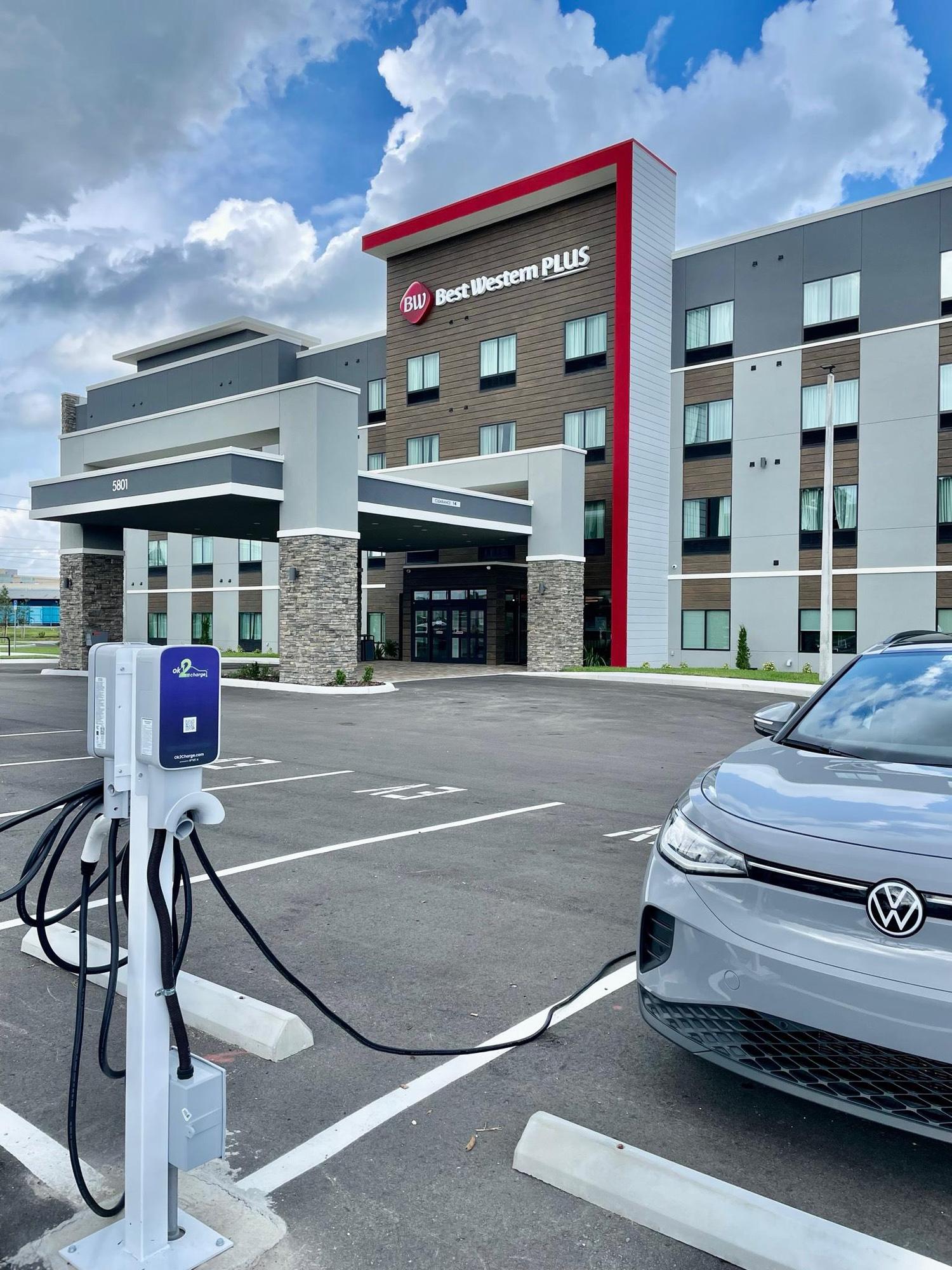Best Western Plus Winter Haven Inn & Suites | Winter Haven, FL | EV Station