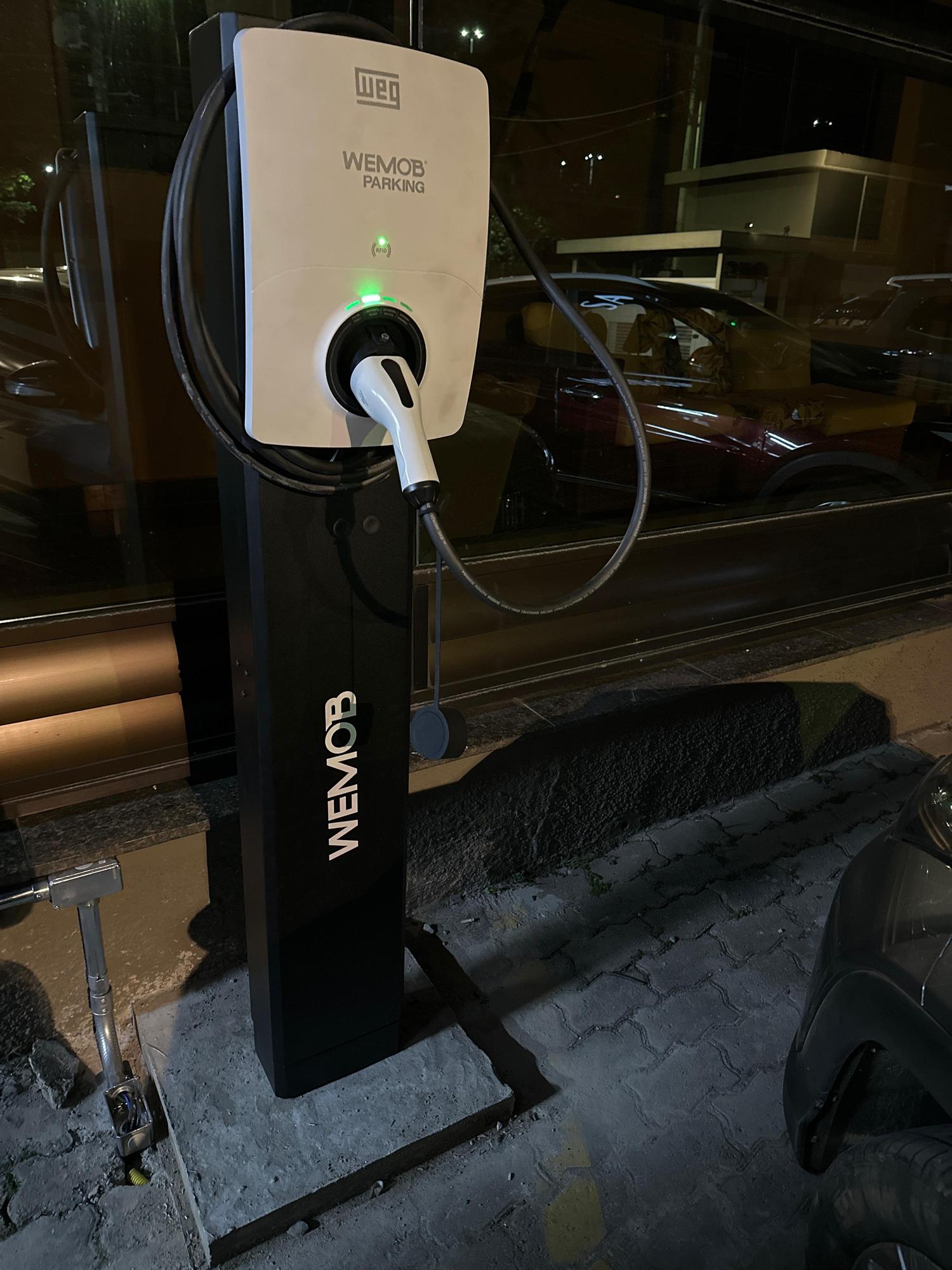 Hotel Santo Graal | Avenida Getúlio Vargas, 511 - Aparecida-SP | EV Station