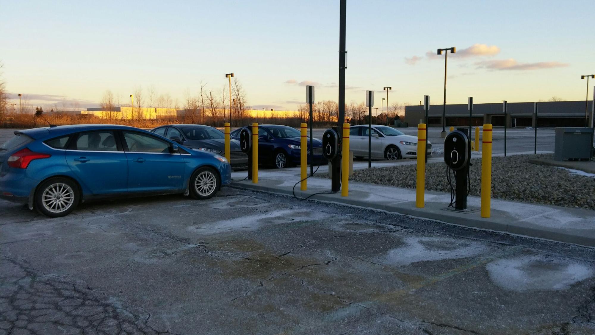 Fairlane North 2 | Detroit, MI | EV Station