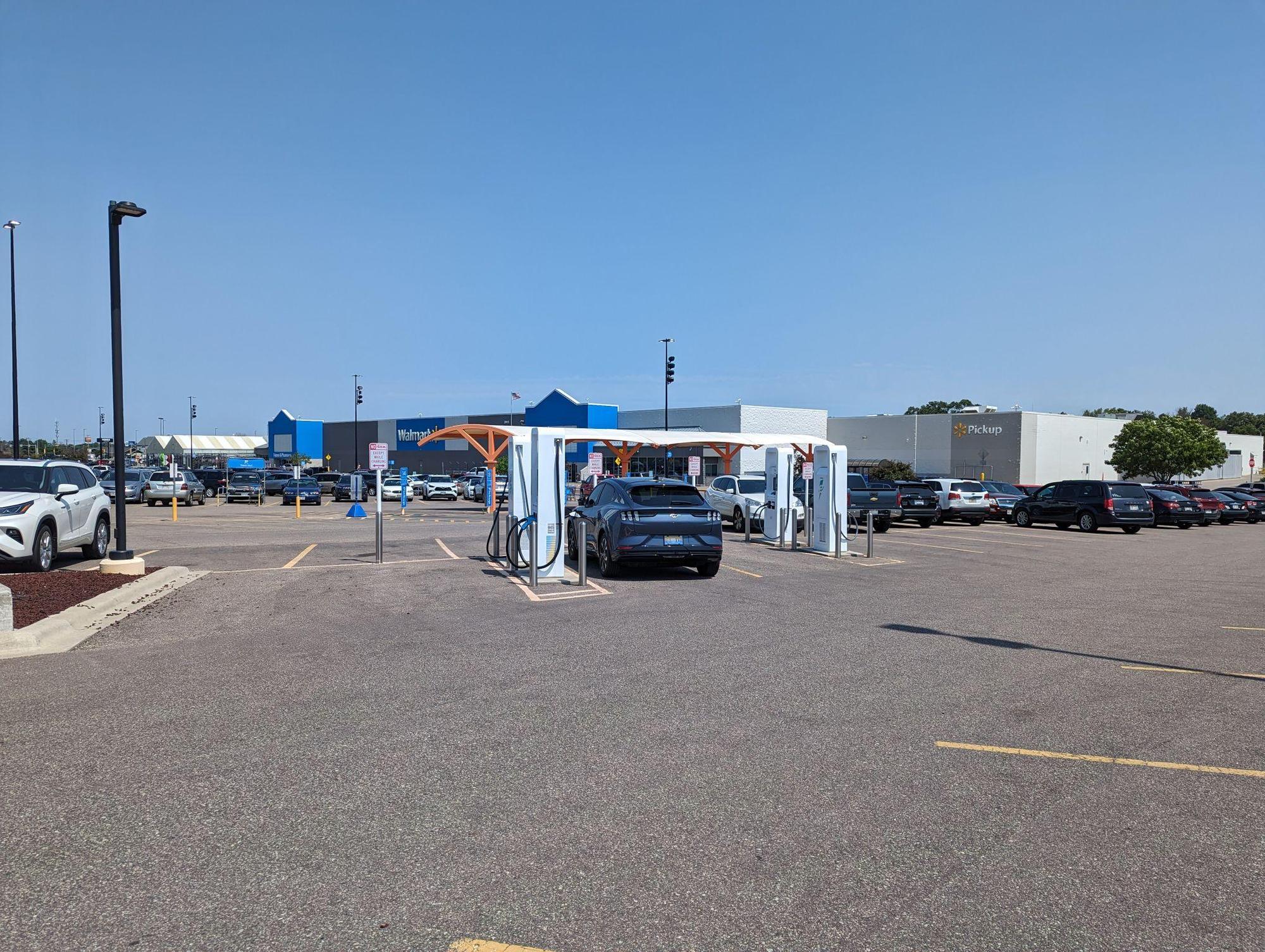 Walmart Supercenter | Eau Claire, WI | EV Station
