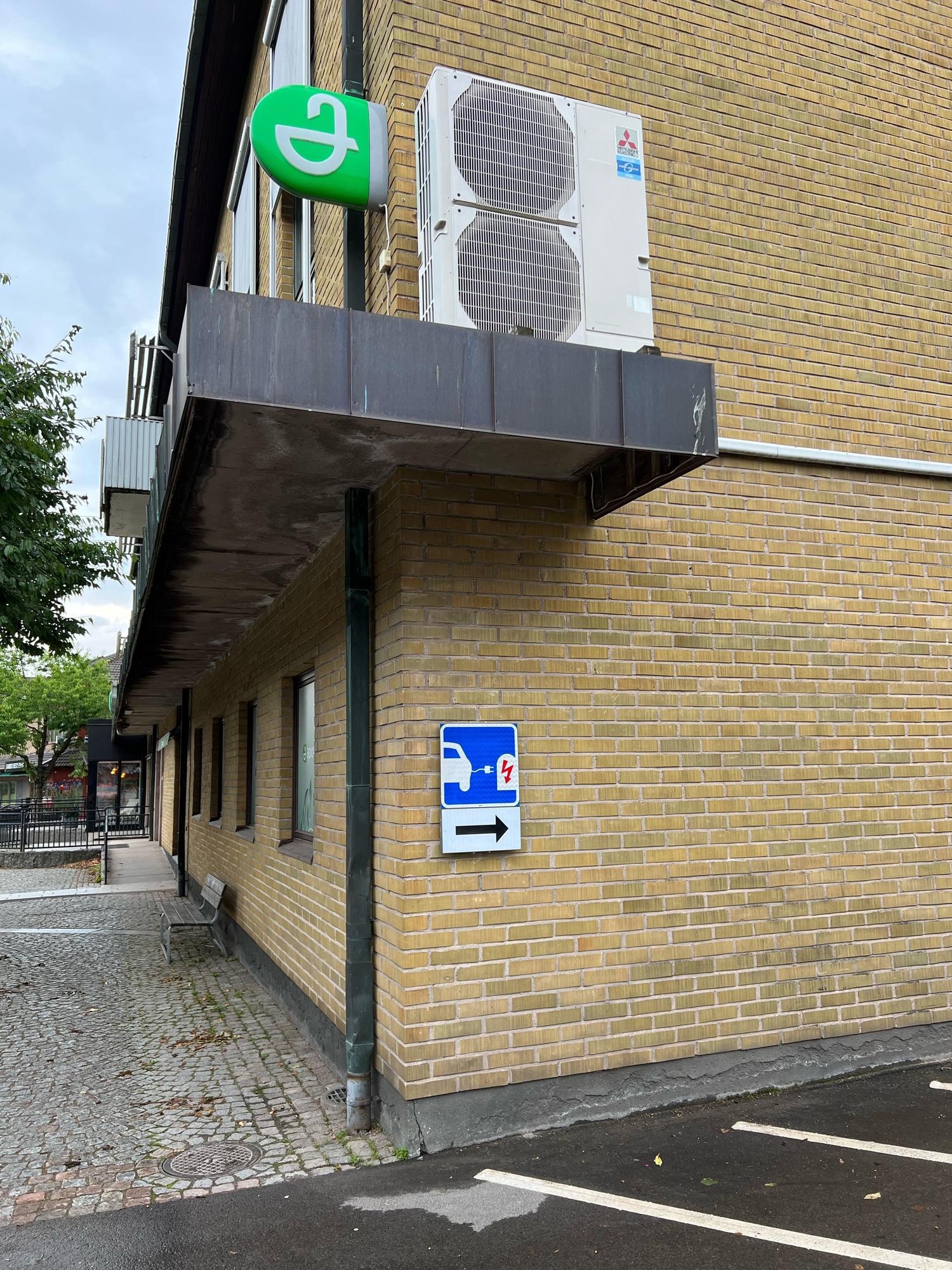 Hylte Kommun | Storgatan 8, 314 31 Hyltebruk, Sweden | EV Station