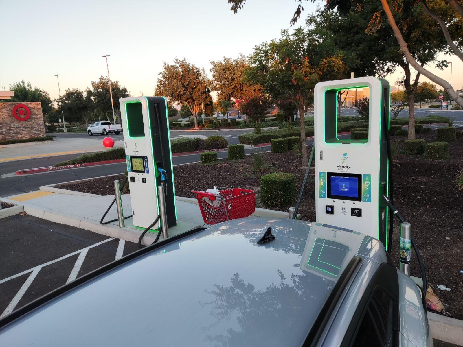 Stonecreek Plaza - Target | Los Banos, CA | EV Station