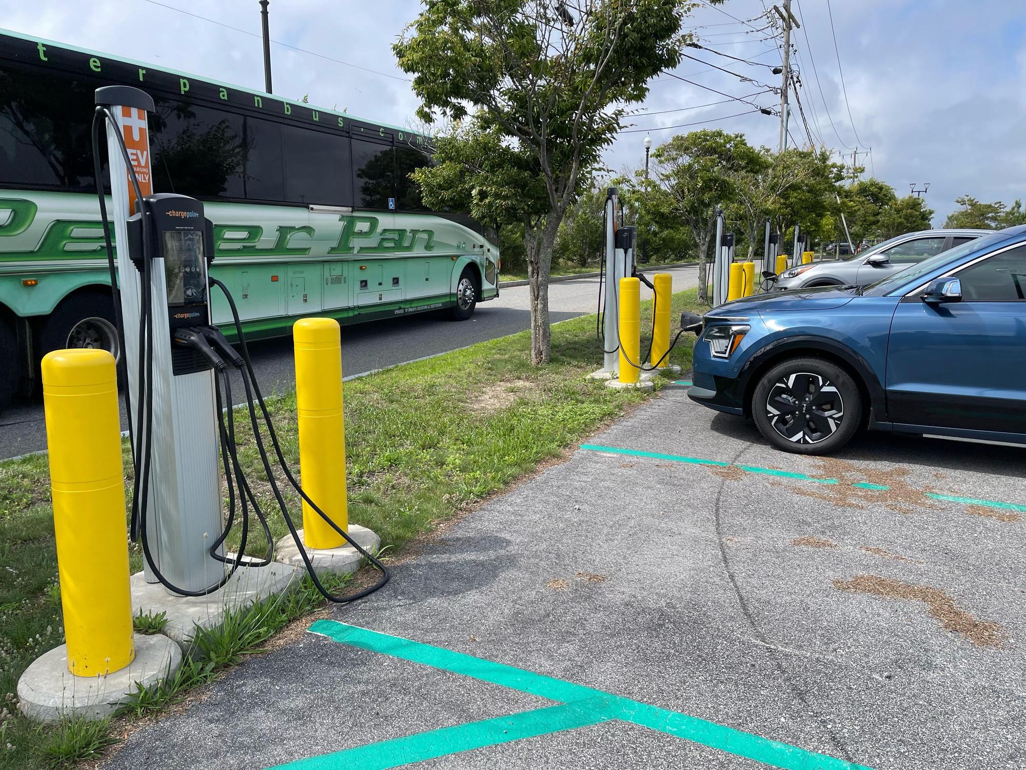 Hyannis Transportation Center (1) | Barnstable, MA | EV Station