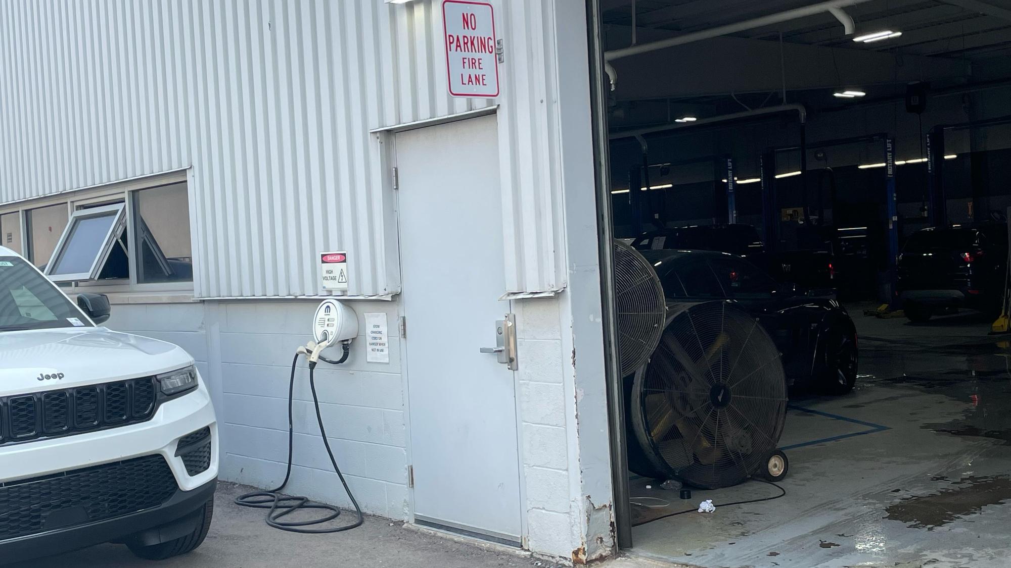 Suburban Dodge Chrysler Jeep Ram - Service | Troy, MI | EV Station