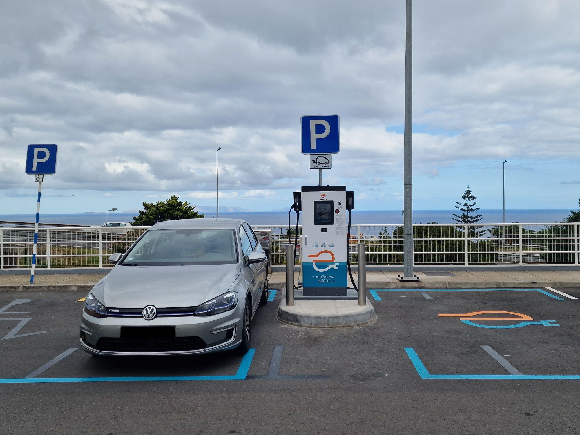 Mobi.E | Caniço, Madeira | EV Station