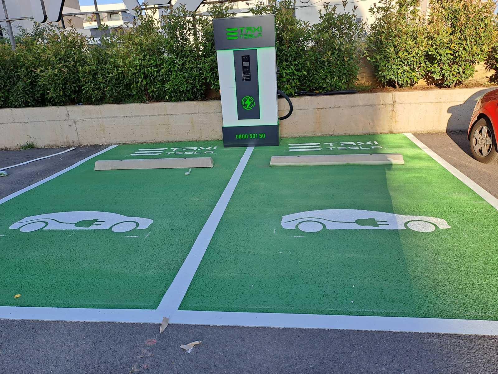 Fast Charger tesla Taxi | 10000 Ferid Curri, Prishtina 10000 | EV Station