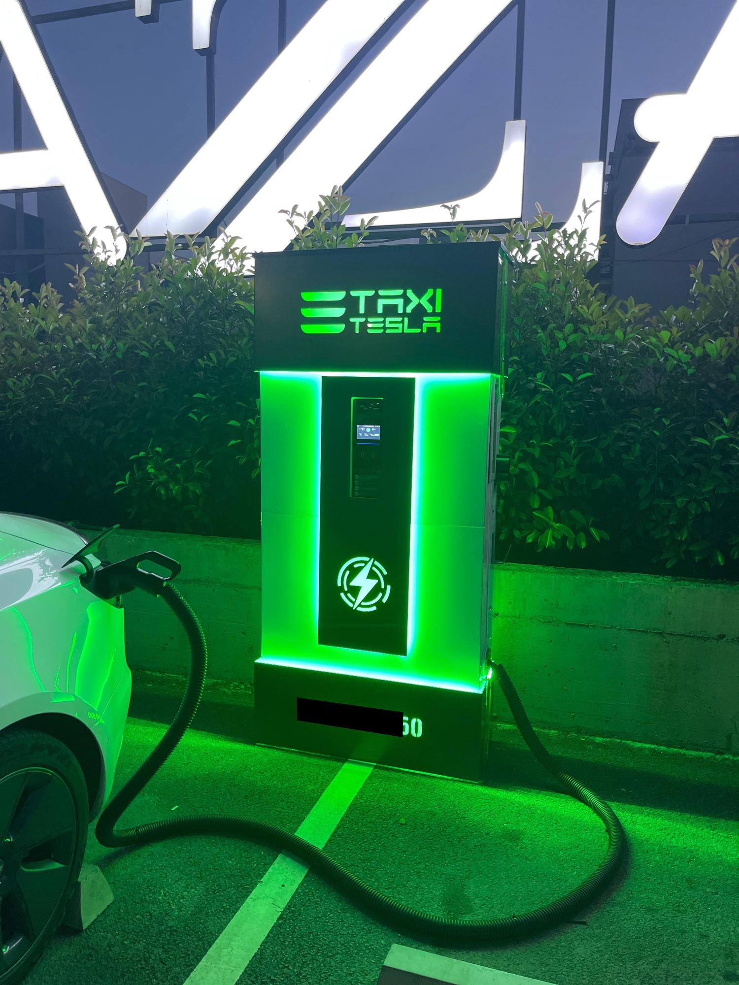 Fast Charger tesla Taxi | 10000 Ferid Curri, Prishtina 10000 | EV Station