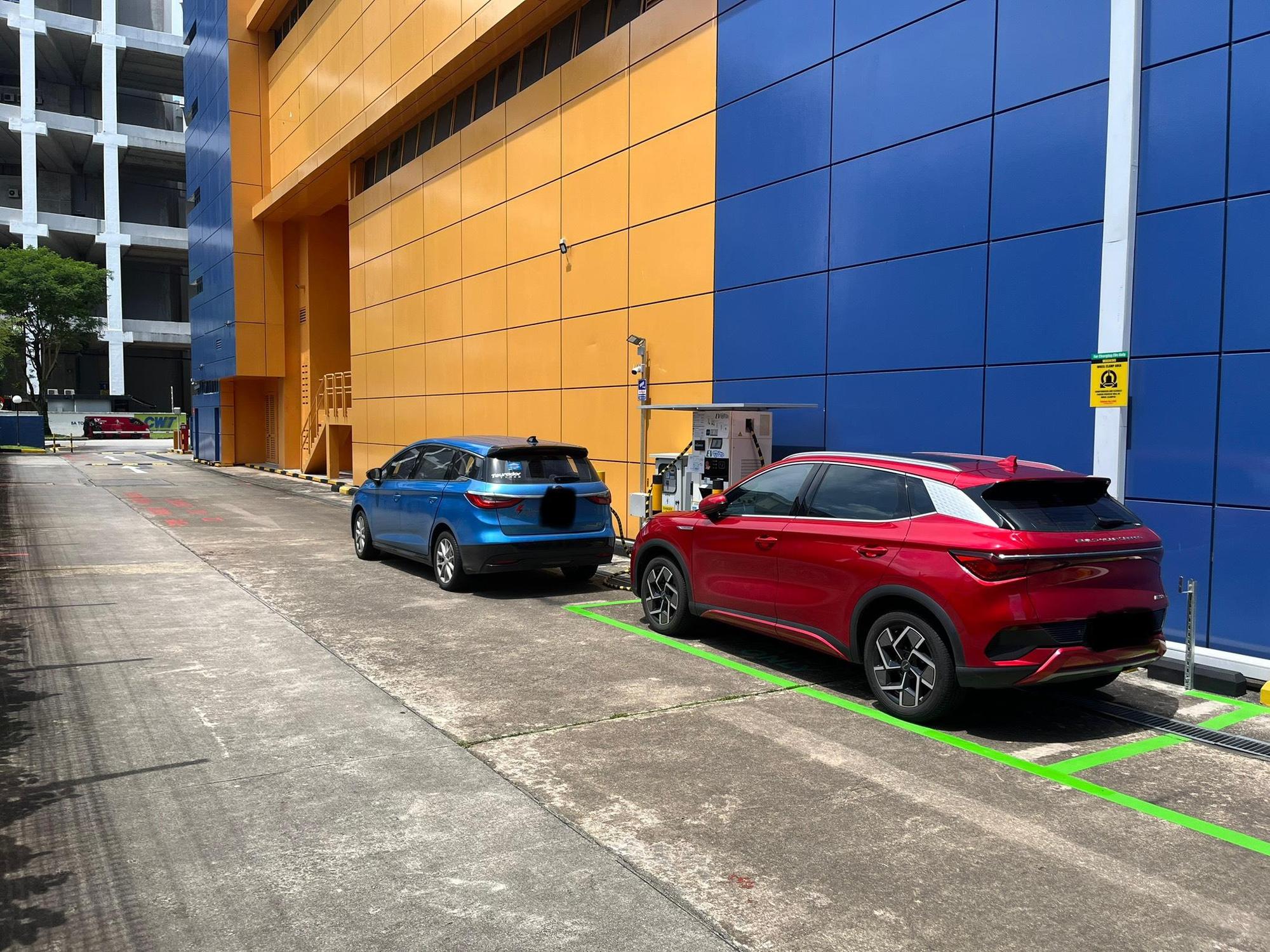 EVone : Storhub Jurong East | 3C Toh Guan Road East | EV Station