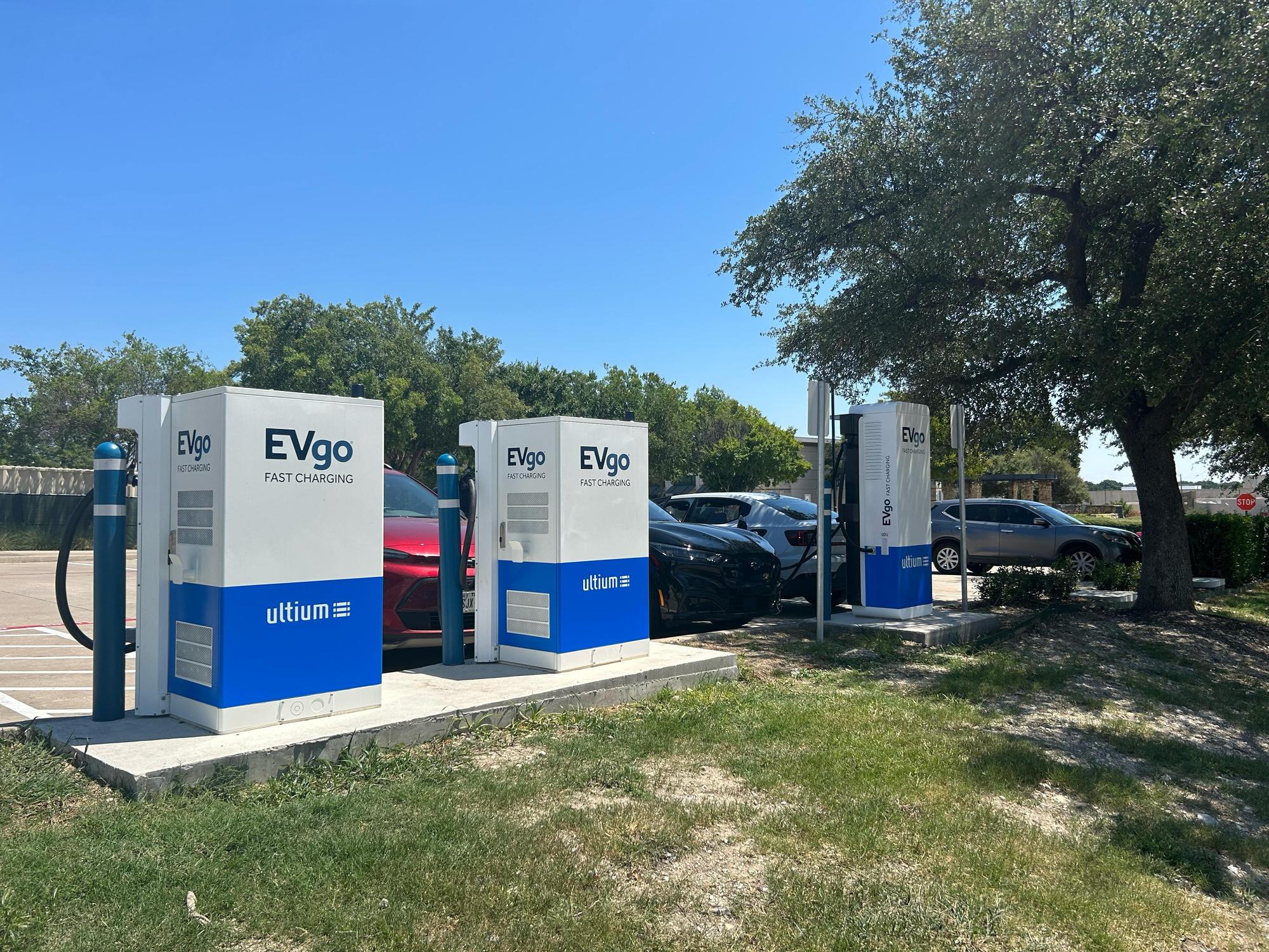 Prestonwood Town Center | Dallas, TX | EV Station