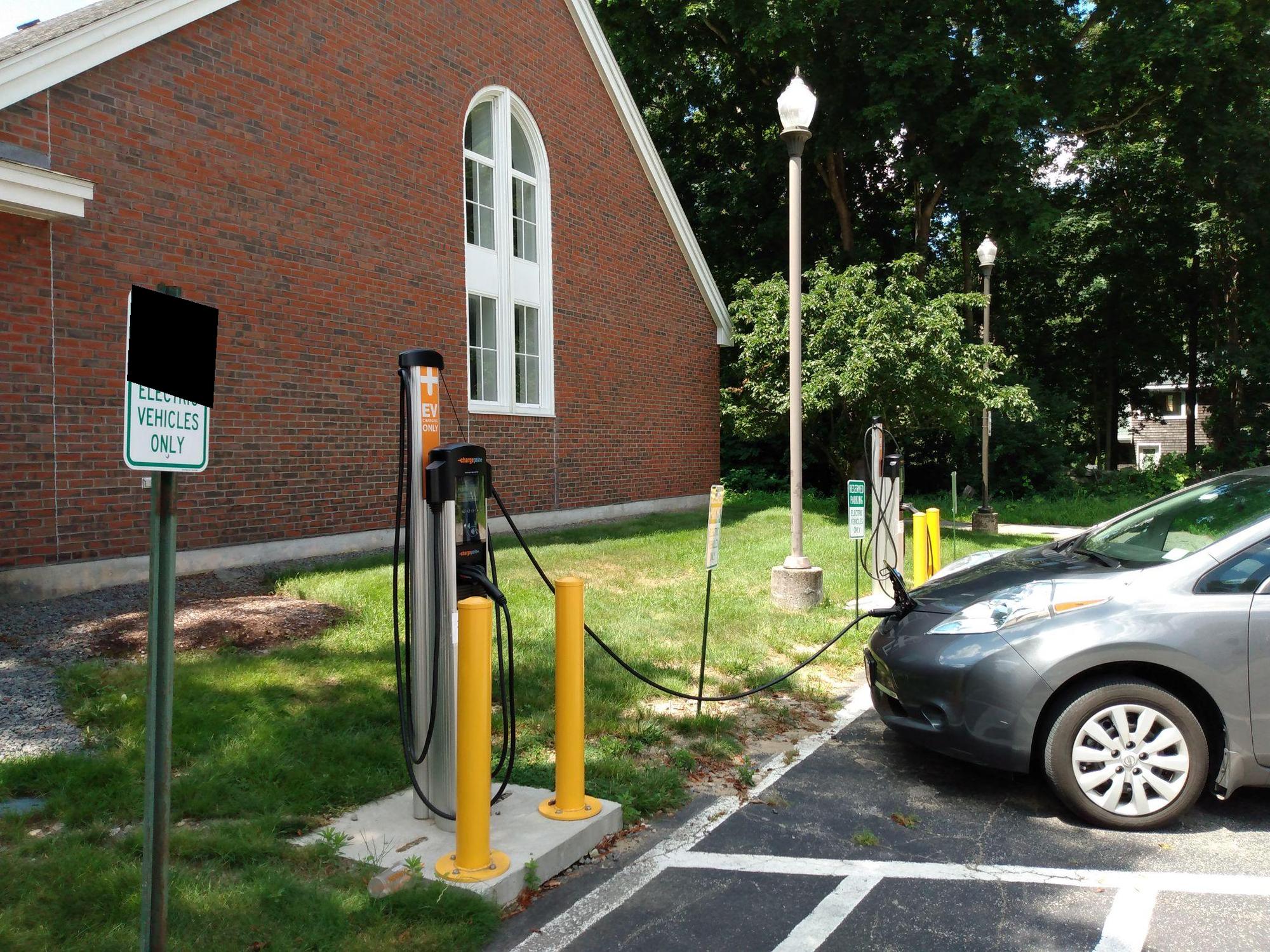 Norton Public Library | Norton, MA | EV Station