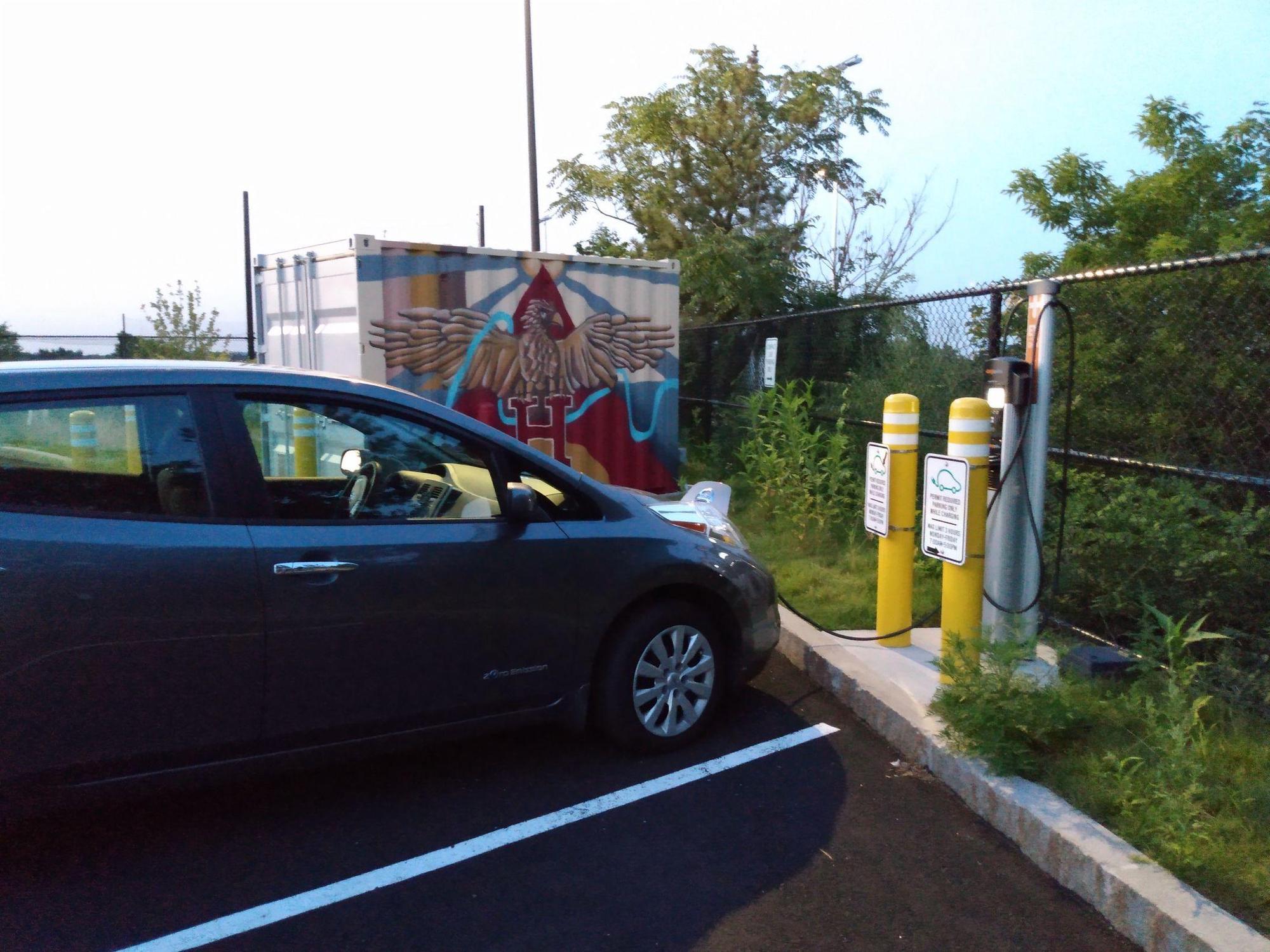 Arthur D. Healey School | Somerville, MA | EV Station