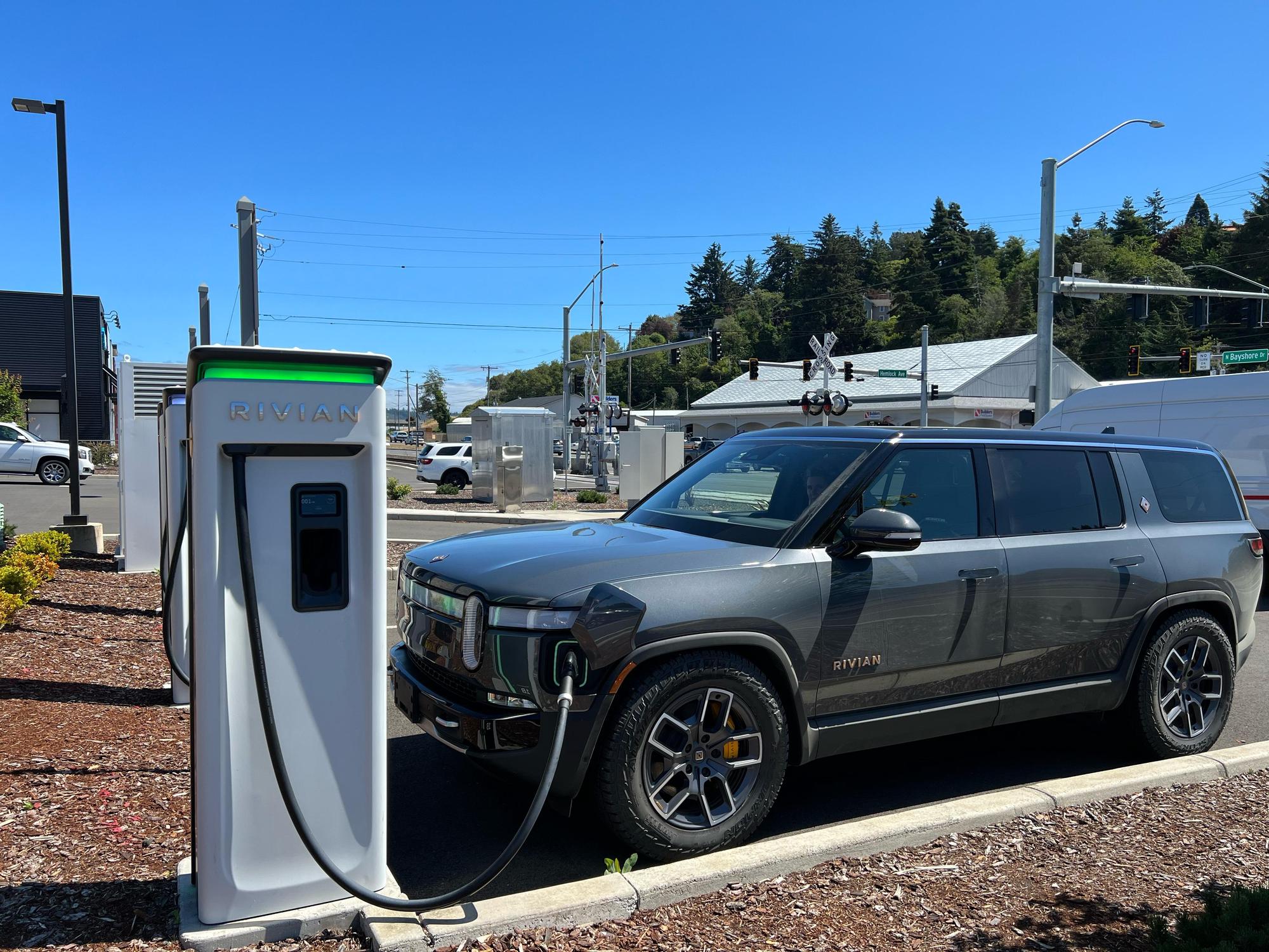 Coos Bay Village | Coos Bay, OR | EV Station