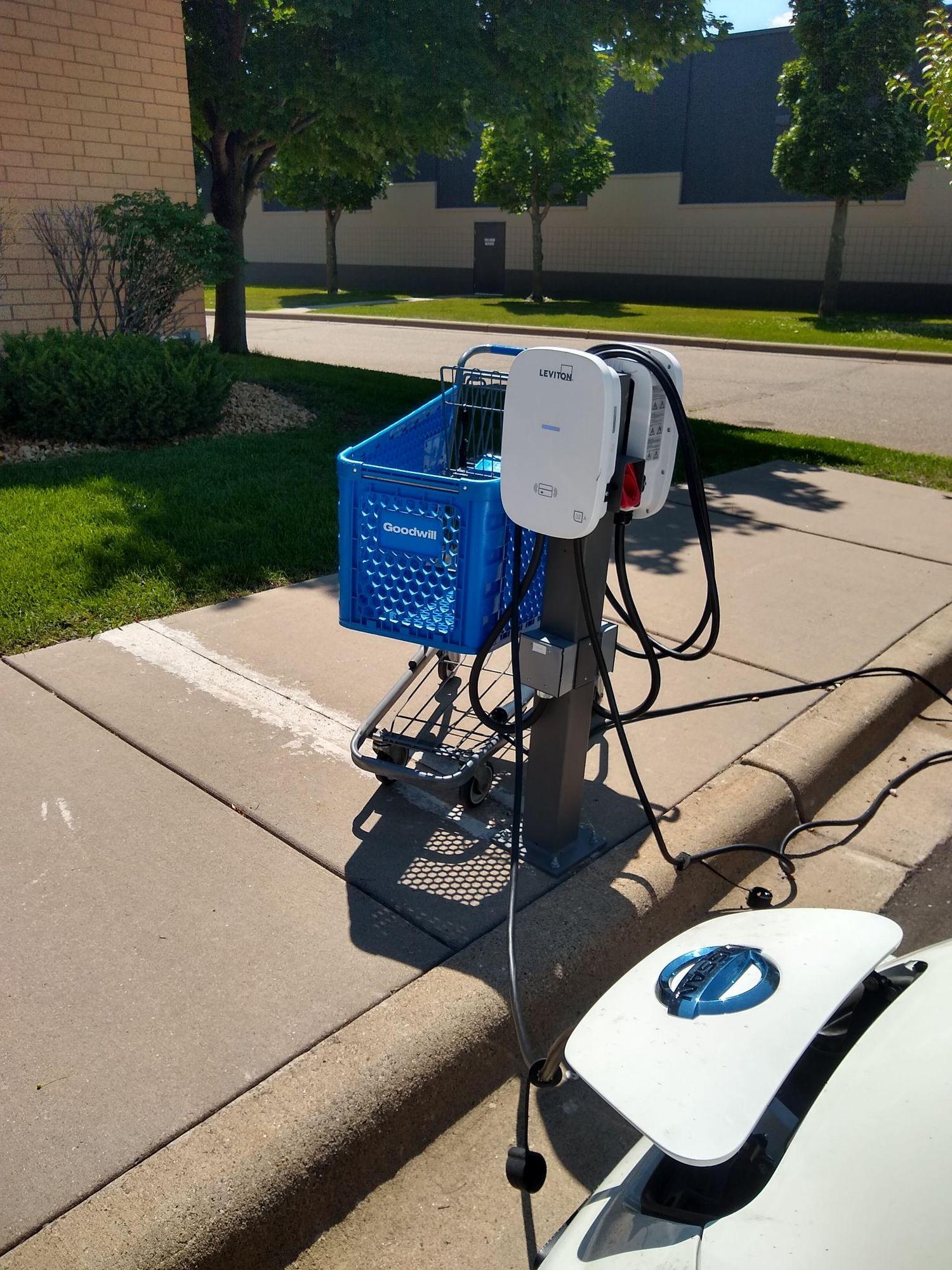 Goodwill Eagan | Eagan, MN | EV Station