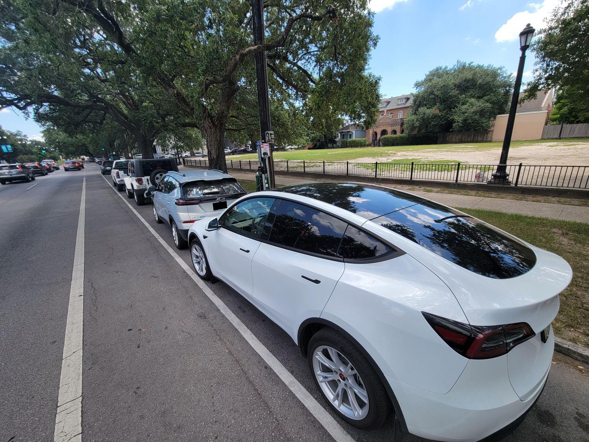 Laurence Square | New Orleans, LA | EV Station