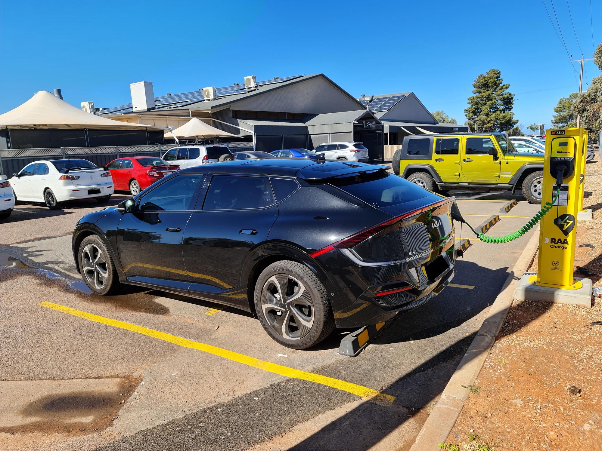 Sundowner Motel Hotel | Whyalla Norrie, SA | EV Station