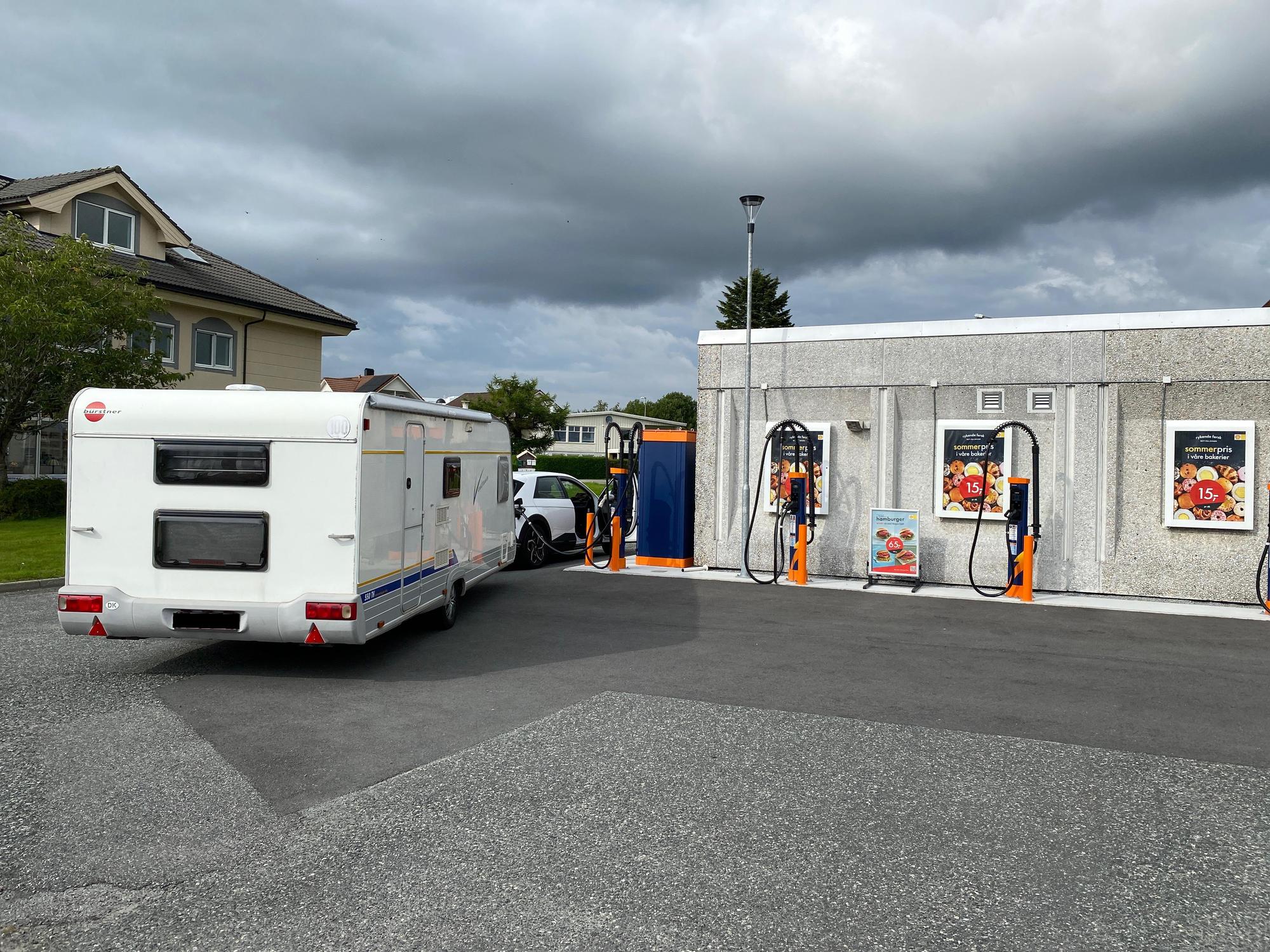 Shell Solakrossen (Recharge) | Solakrossvegen 6, 4050 Sola, Norway | EV ...