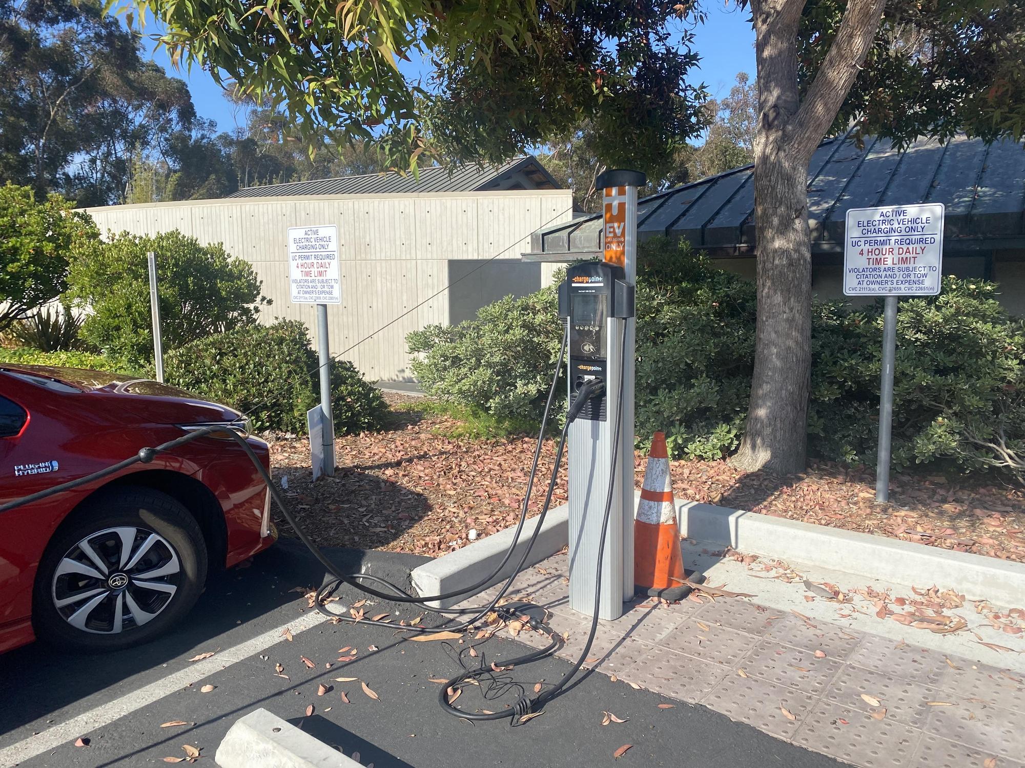 UCSD - Faculty Club | San Diego, CA | EV Station
