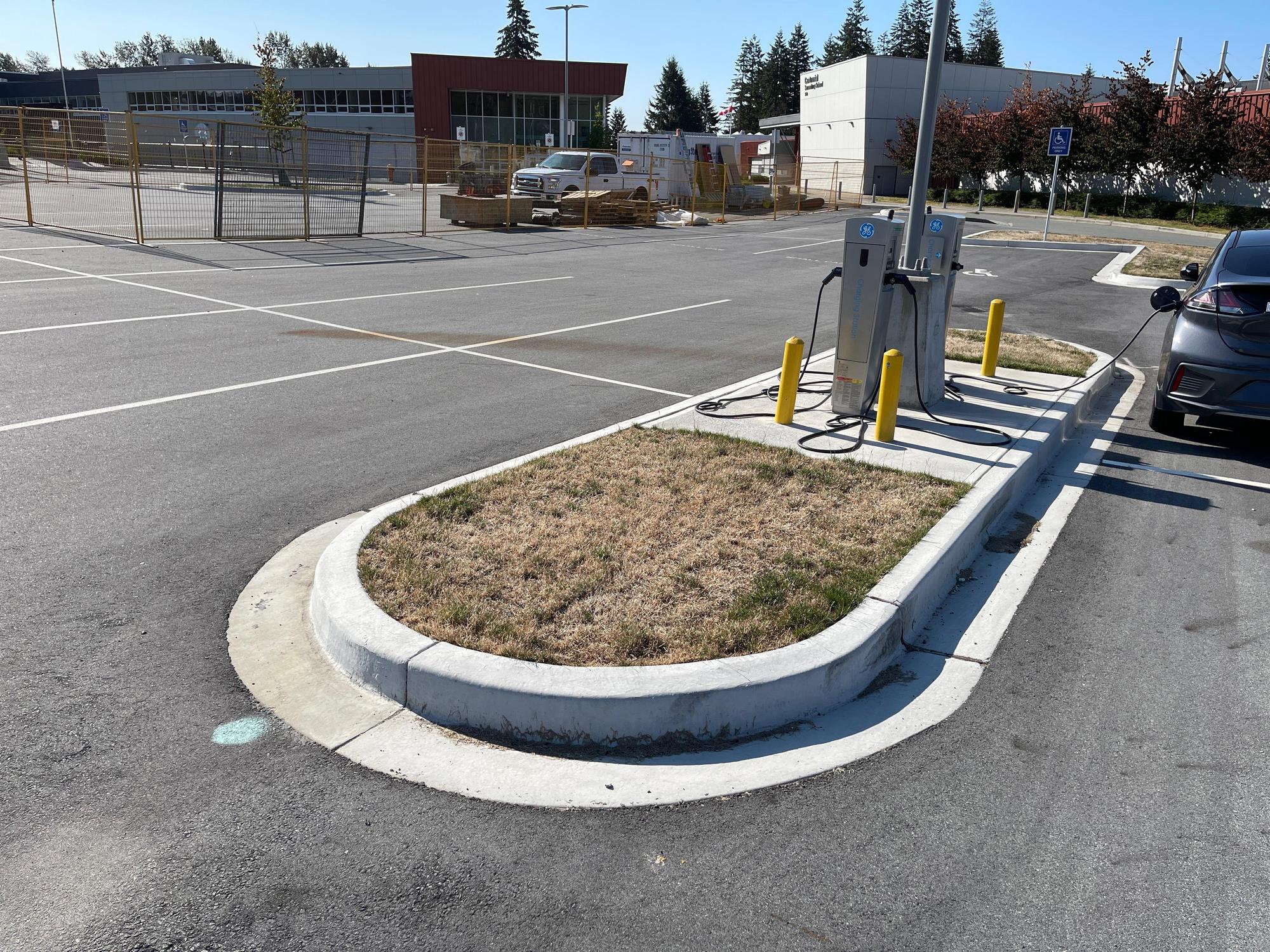 Centennial Secondary School | Coquitlam, BC | EV Station
