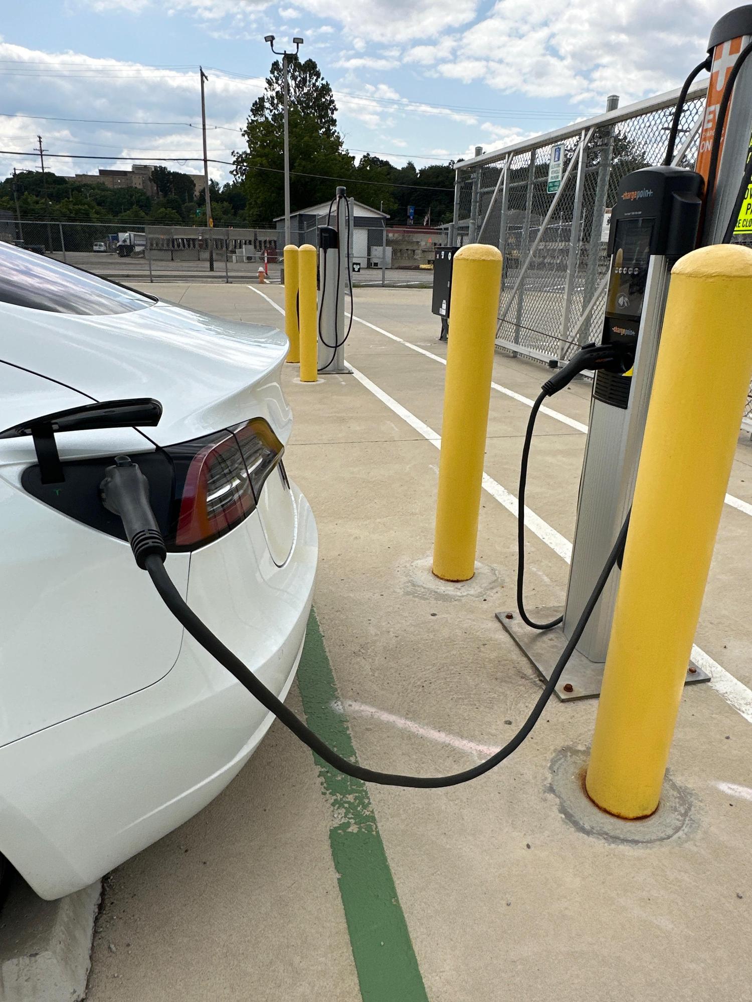 WRTA Bus Garage Parking | Youngstown, OH | EV Station