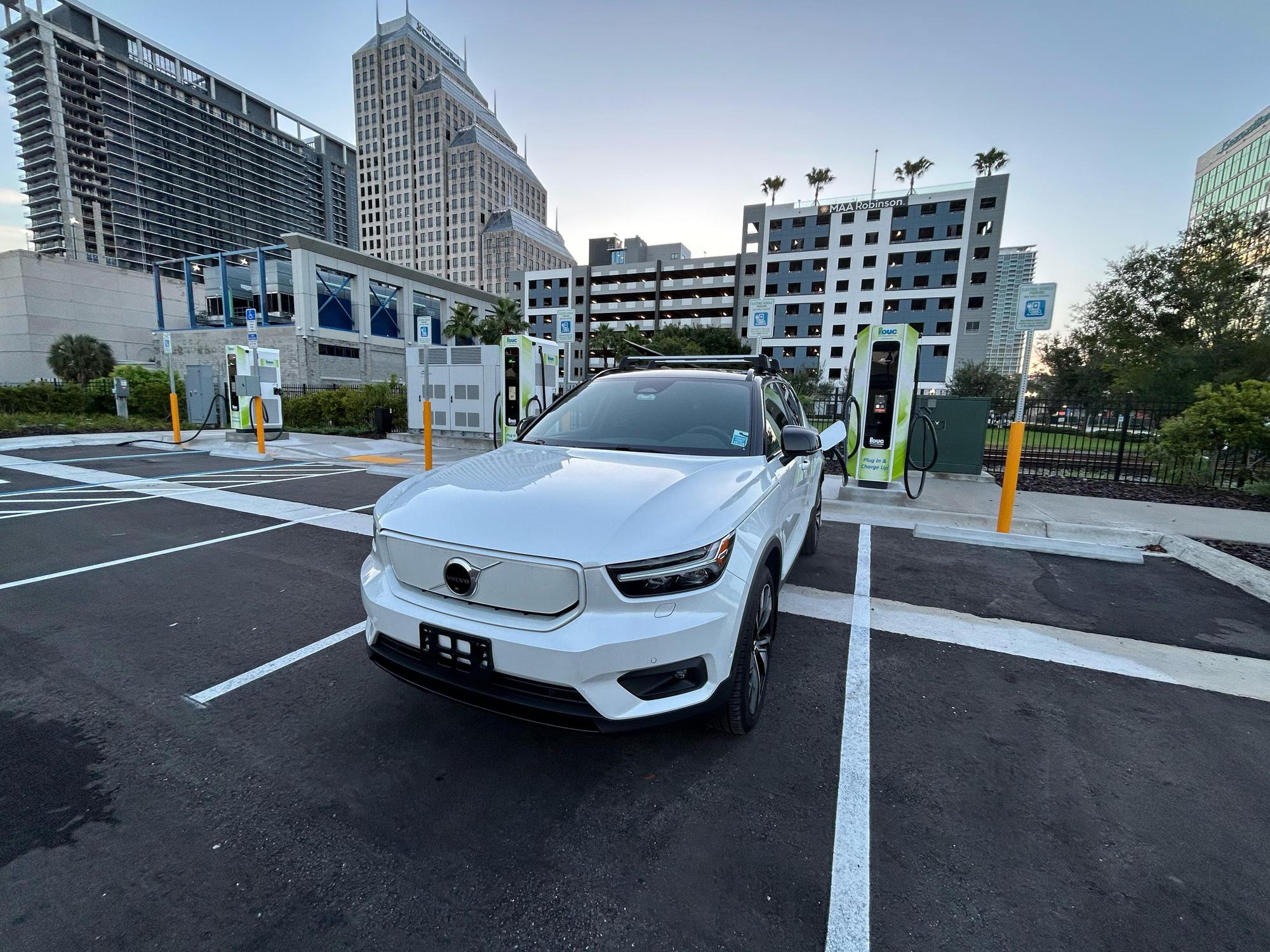 OUC Robinson ReCharge EV Hub | Orlando, FL | EV Station