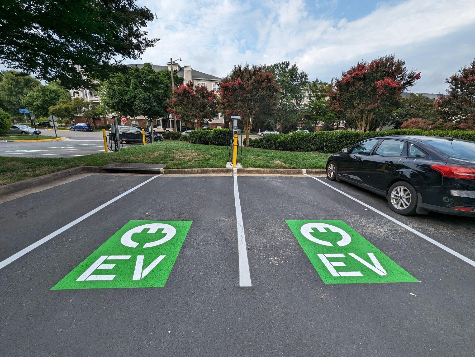 Community Of Cedar Lakes | Fairfax, VA | EV Station