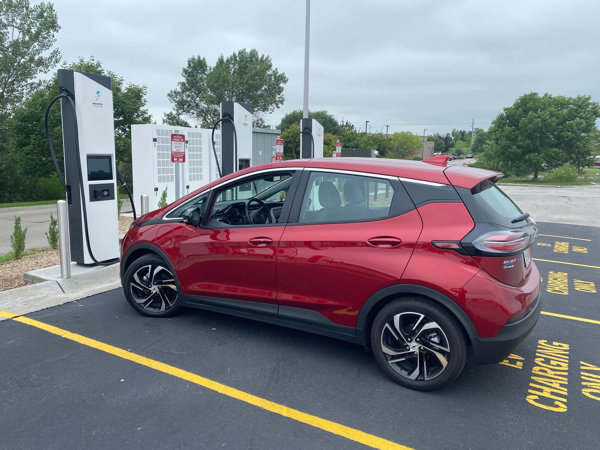 Target Omaha | Omaha, NE | EV Station