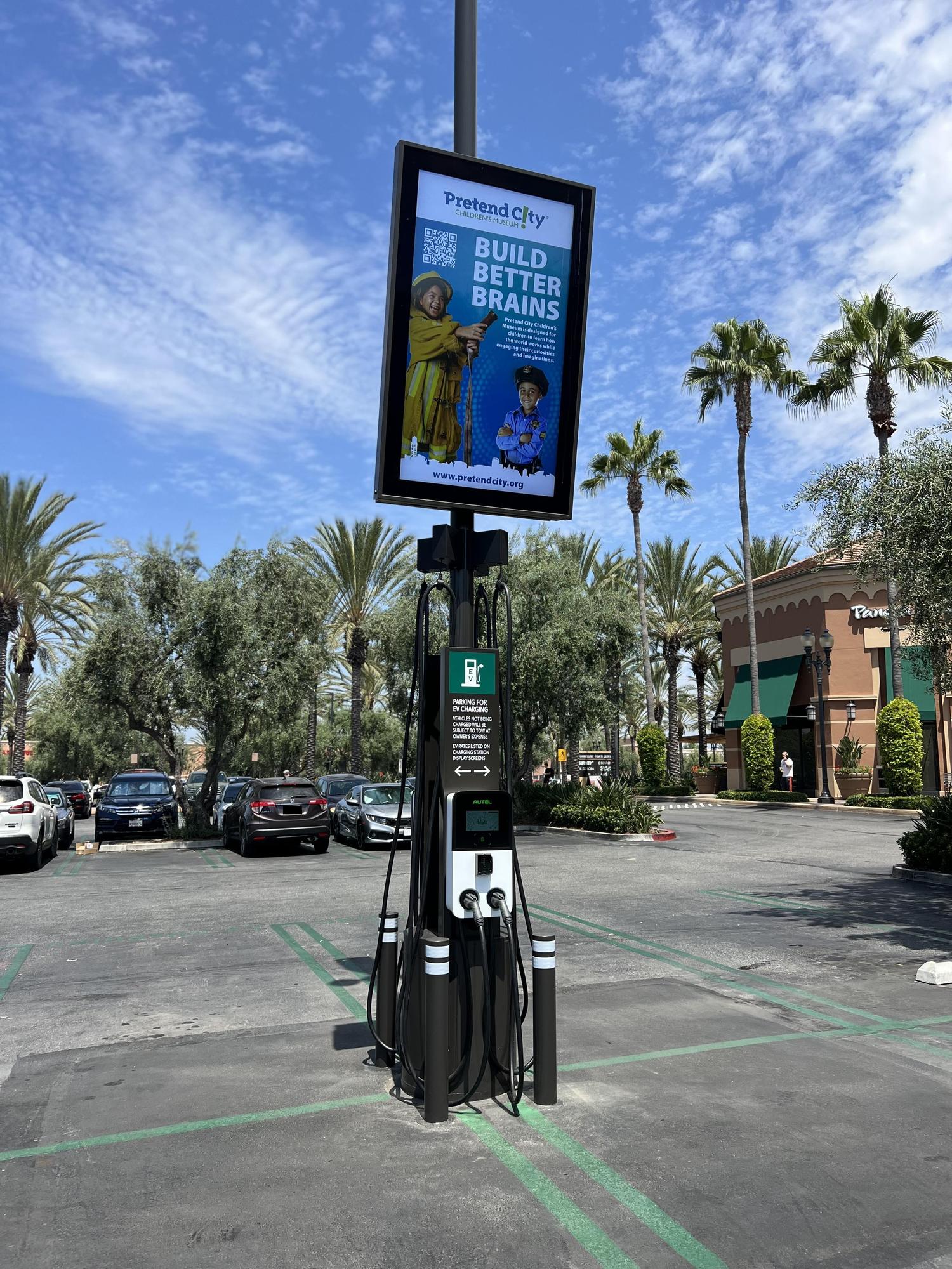 Woodbury Town Center - Starbucks | Irvine, CA | EV Station