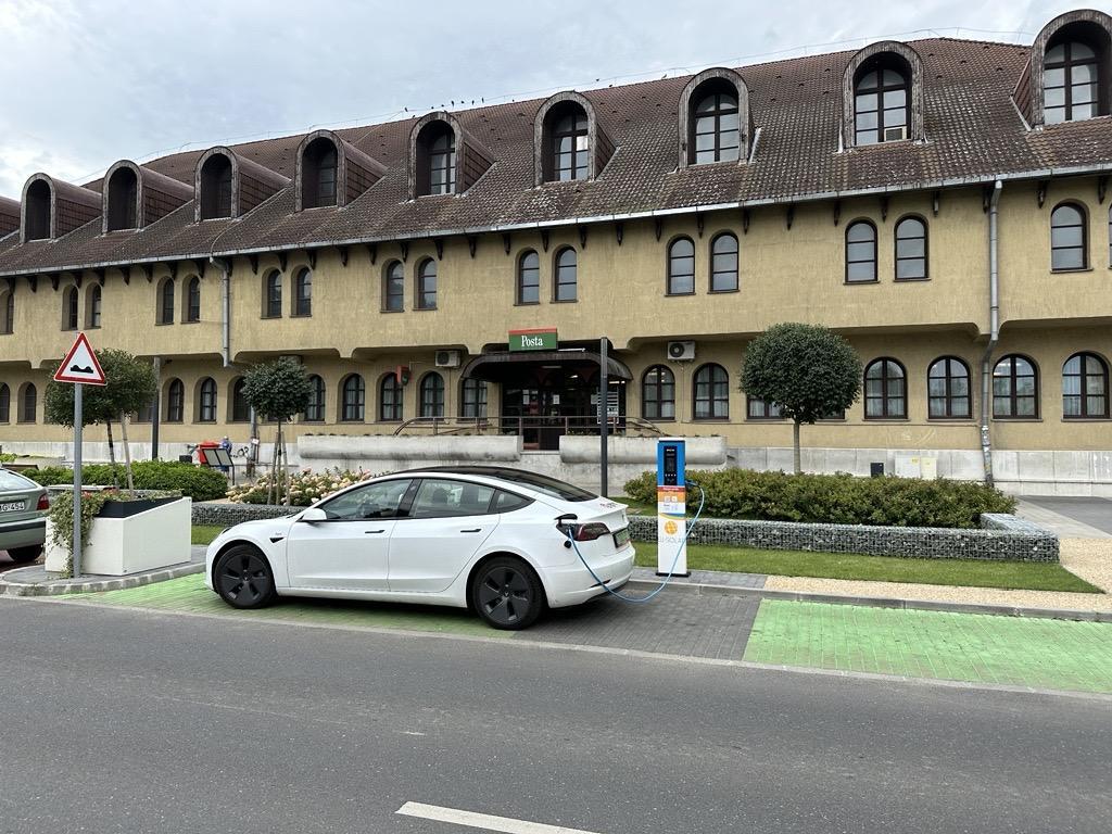 101 Grid - Marcali Posta | Marcali, Rákóczi út 16, 8700 Hungary | EV ...