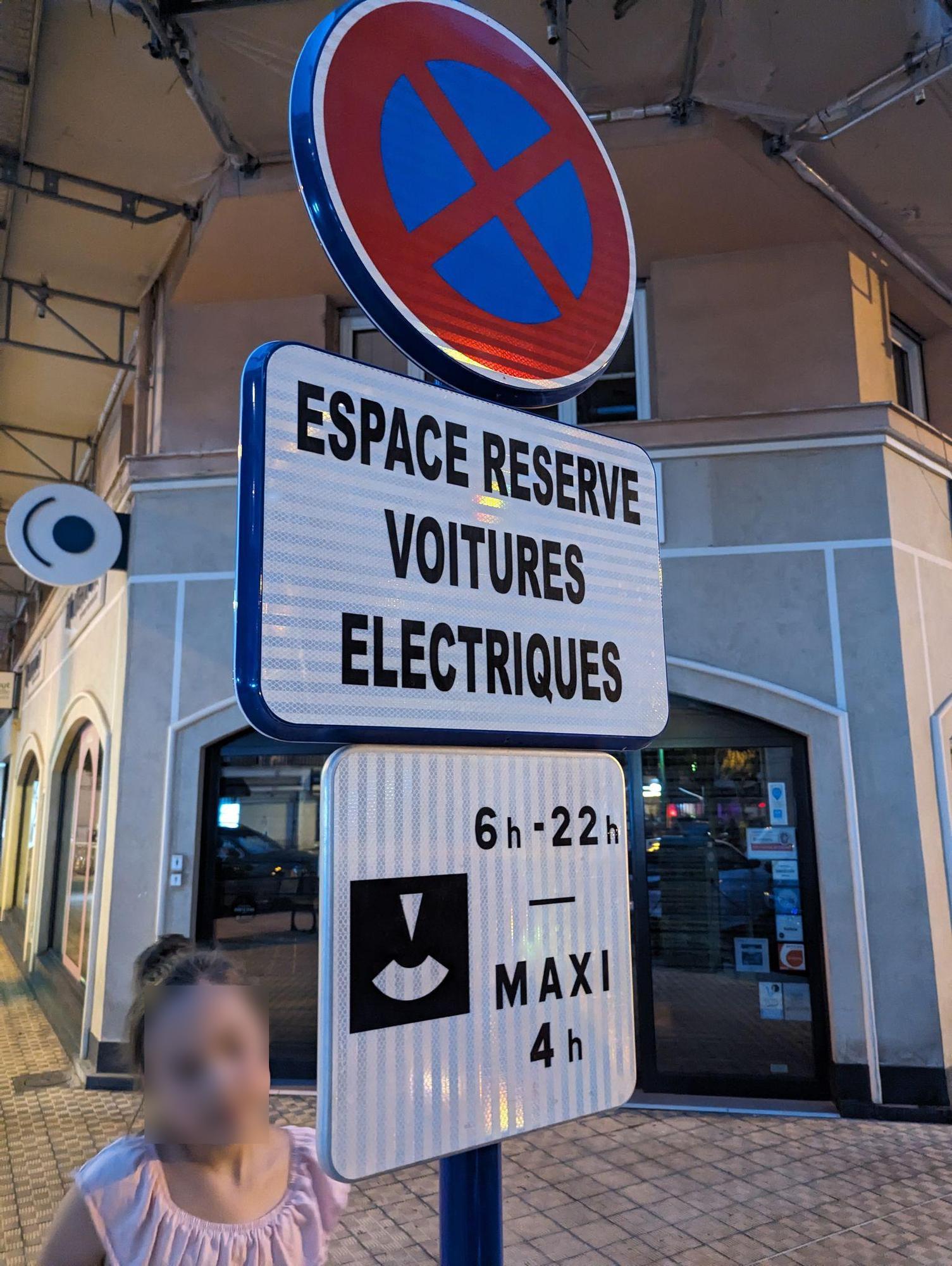 evzen | Menton, Provence-Alpes-Côte d'Azur | EV Station