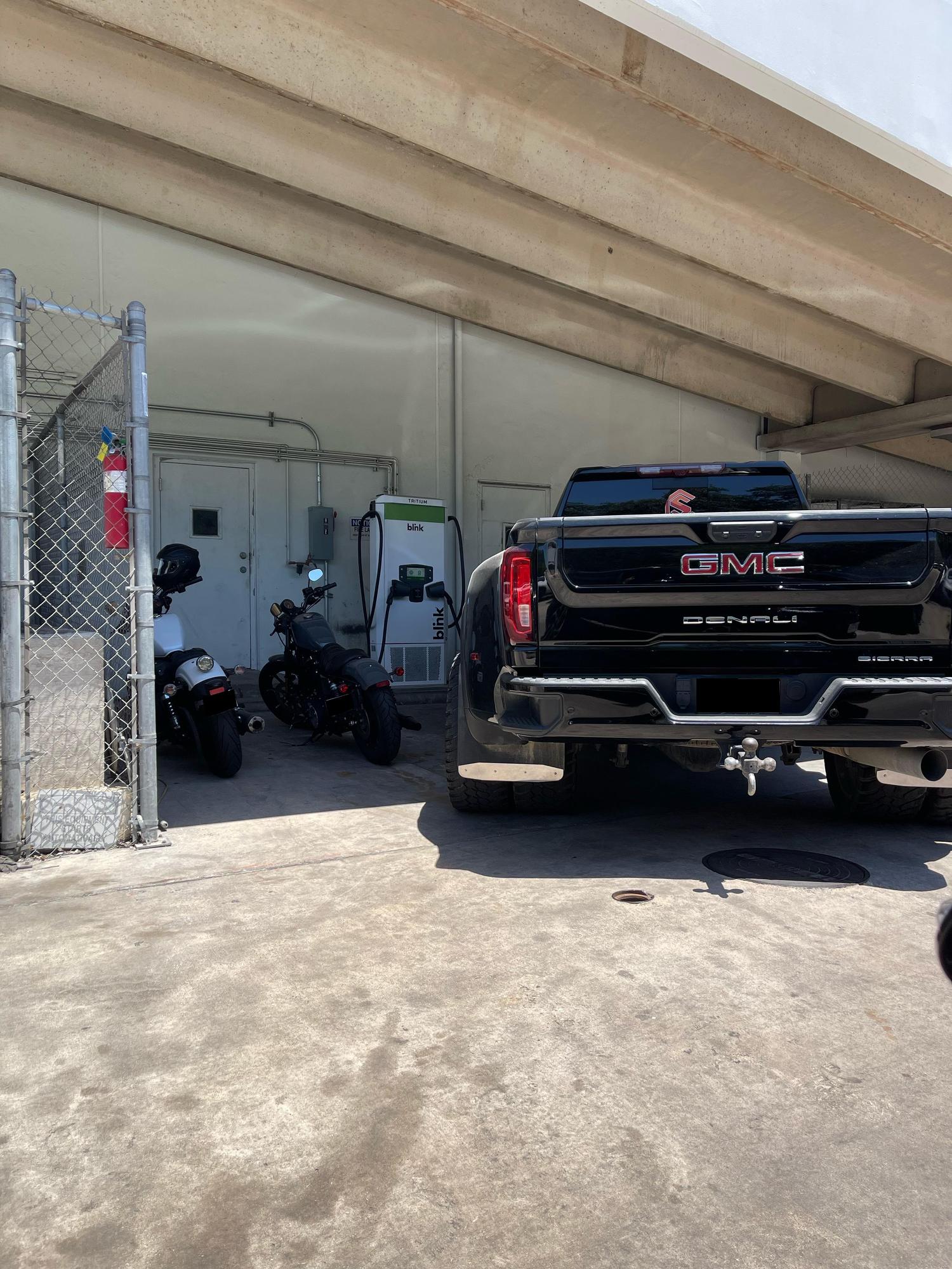 Cavender Buick GMC North | San Antonio, TX | EV Station