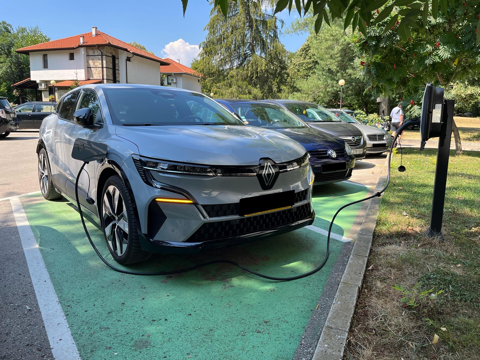 Electrip Hotel Ostrova | Beli Osam, Lovech | EV Station