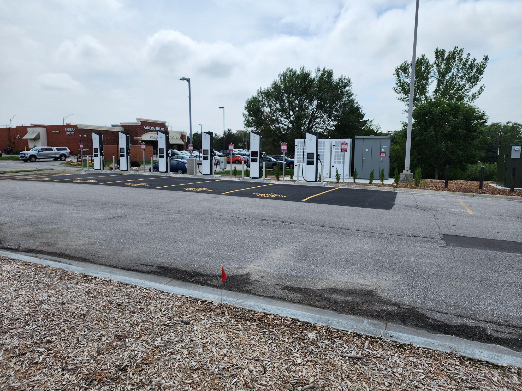 Target Omaha | Omaha, NE | EV Station