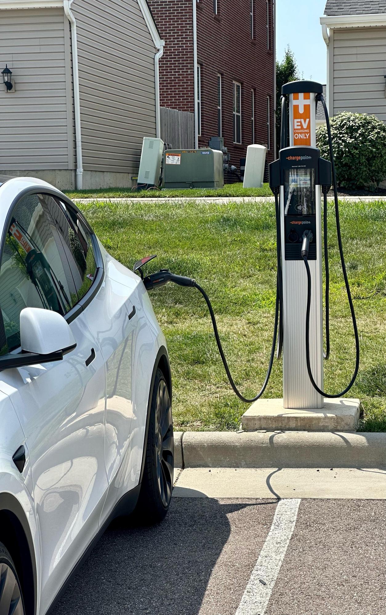 One Deerfield | Mason, OH | EV Station