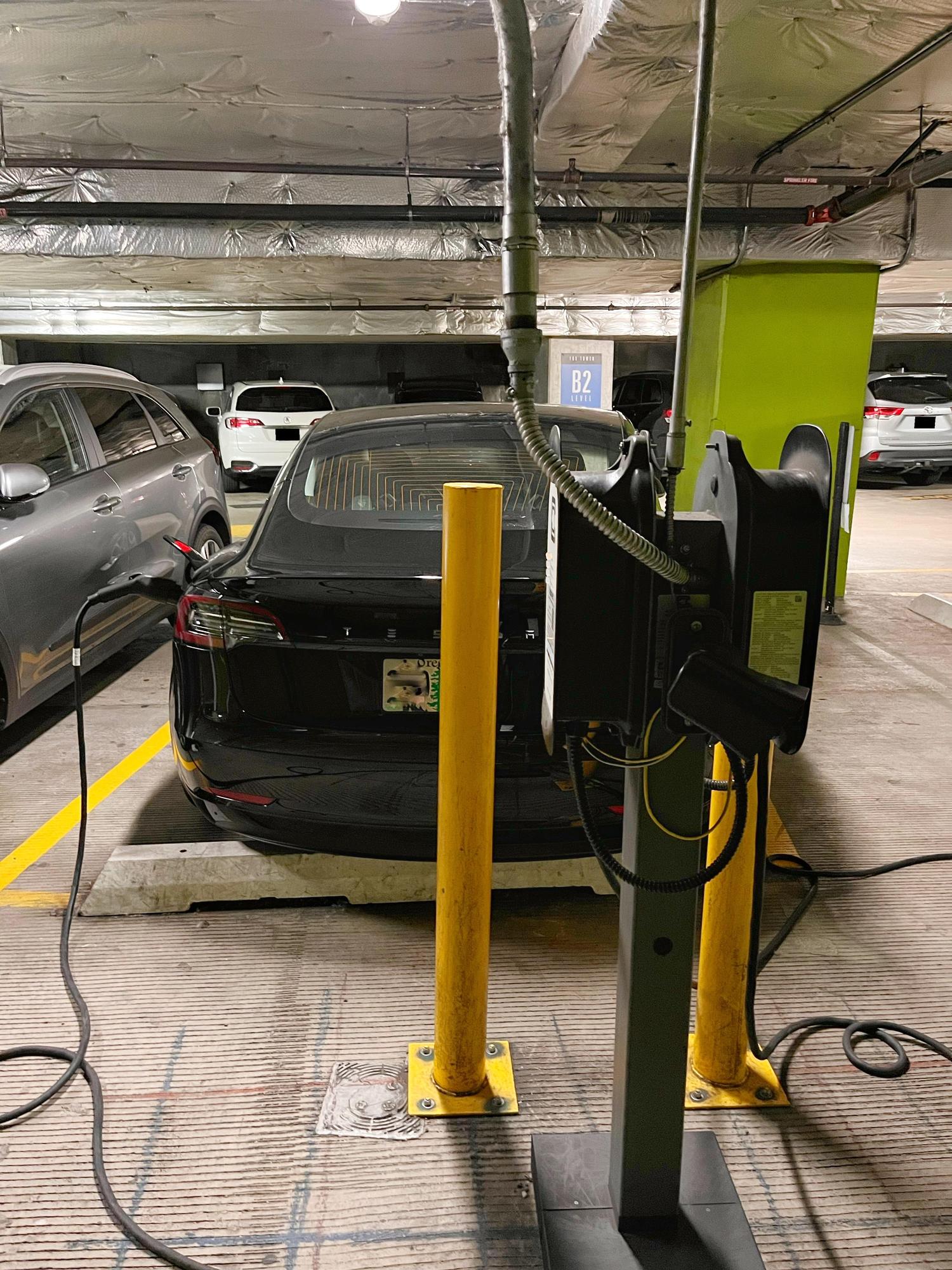 Fox Tower Parking Garage (1) | Portland, OR | EV Station