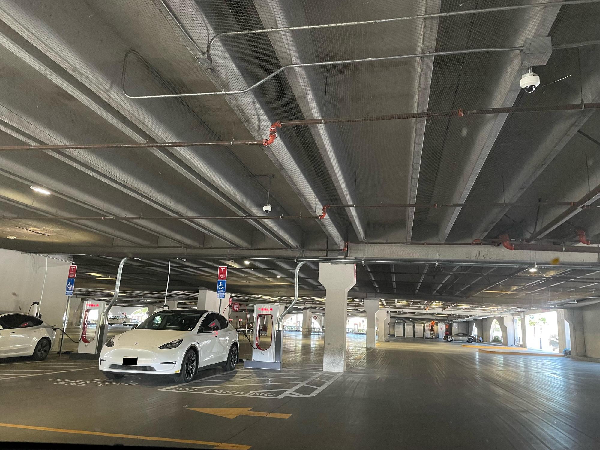 Target Azusa (1) | Azusa, CA | EV Station