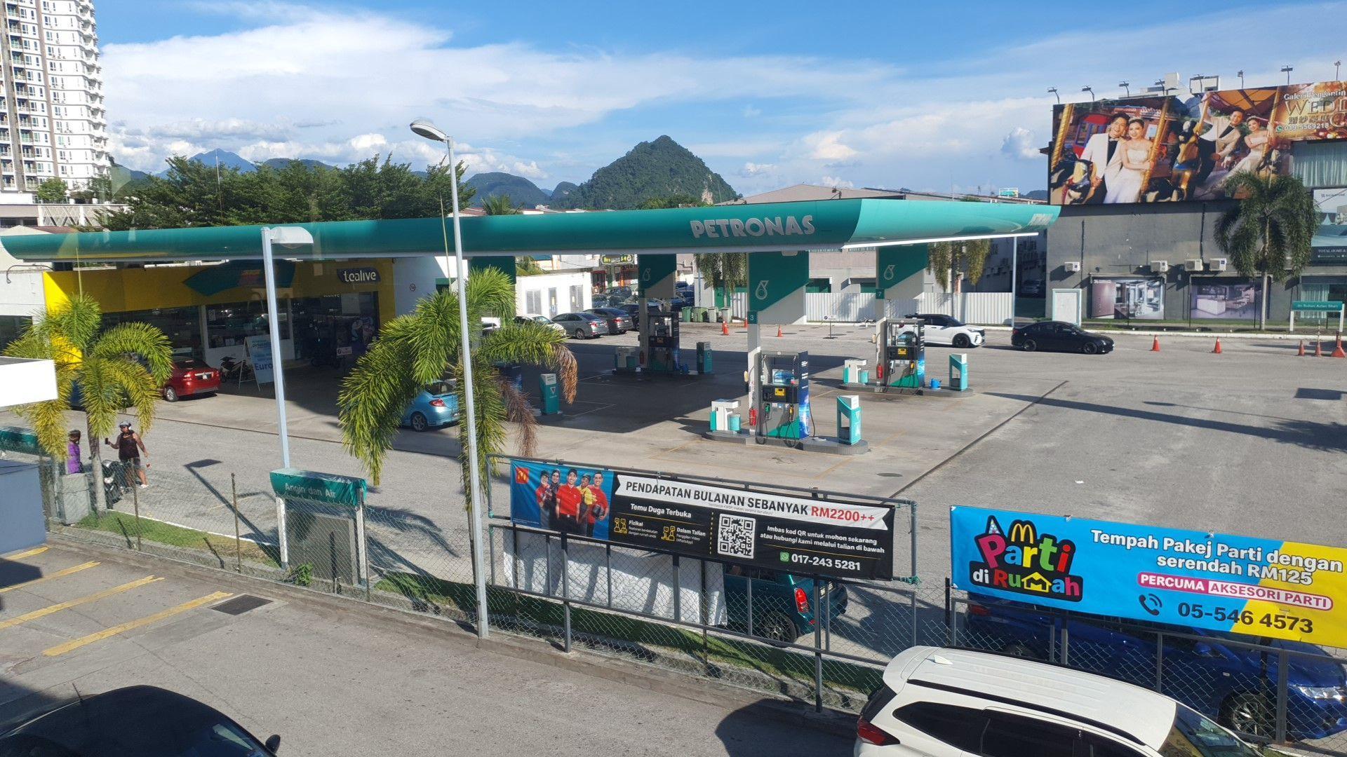 Petronas Jalan Sultan Azlan Shah Ipoh | Ipoh, Perak | EV Station